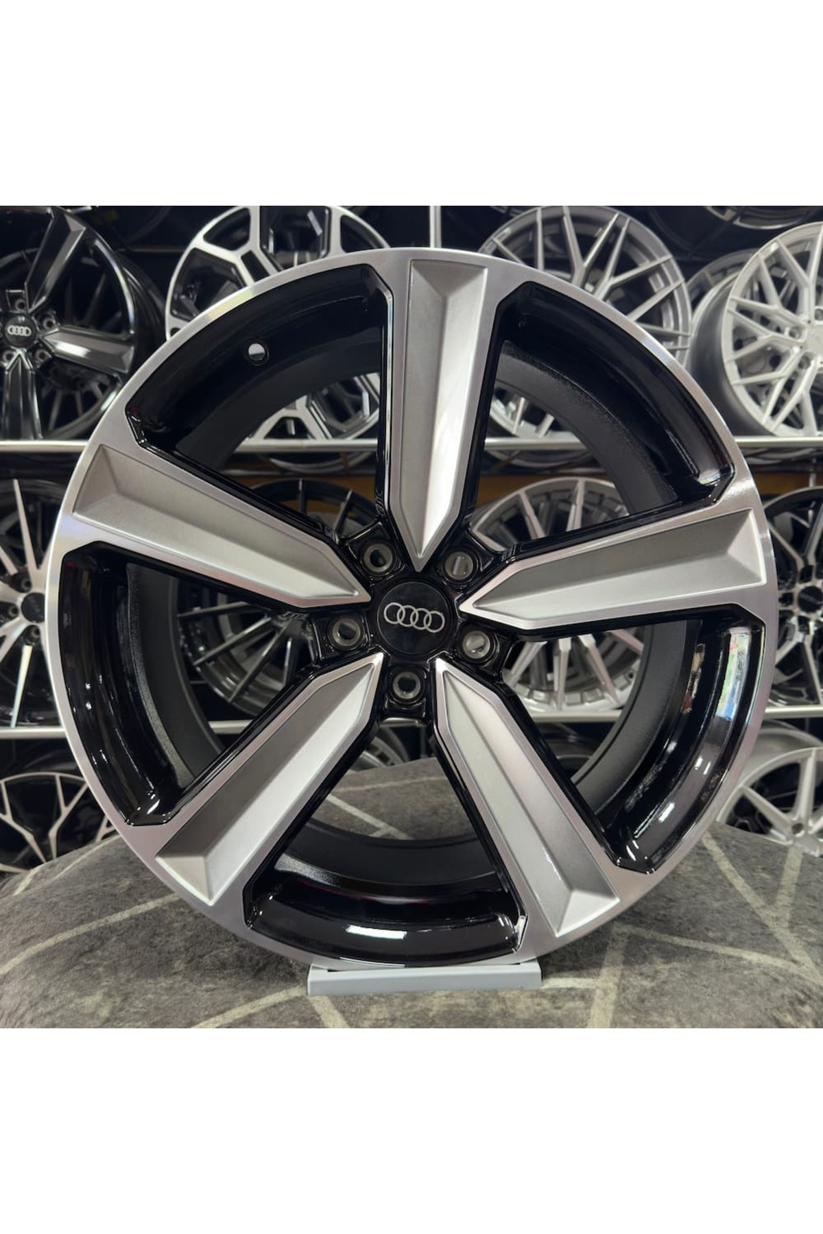 Arceo 18" (inç) 5x112 AUDİ RS5 Uyumlu Jant Modeli Audi - Fiyatı, Yorumları