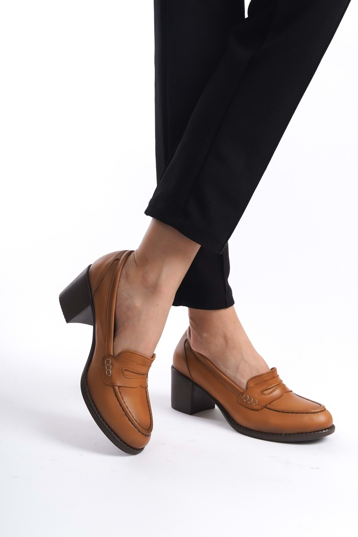 ANALİN SHOES Kadın Hakiki Deri Saraçlı Klasik Topuklu Ayakkabı Taba ...