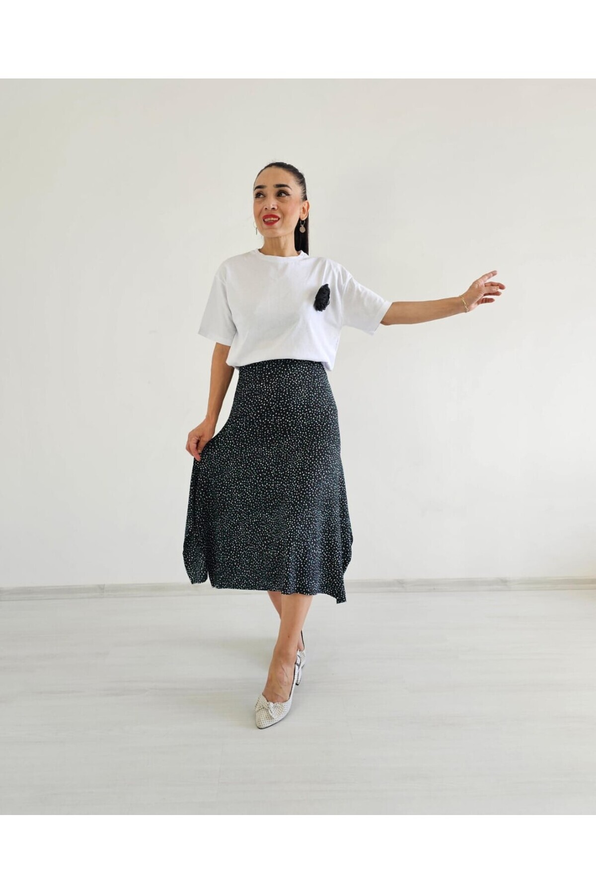 Altı Üstü Butik Puantiyeli Yanları Yırtmaçlı Etek - Fiyatı, Yorumları