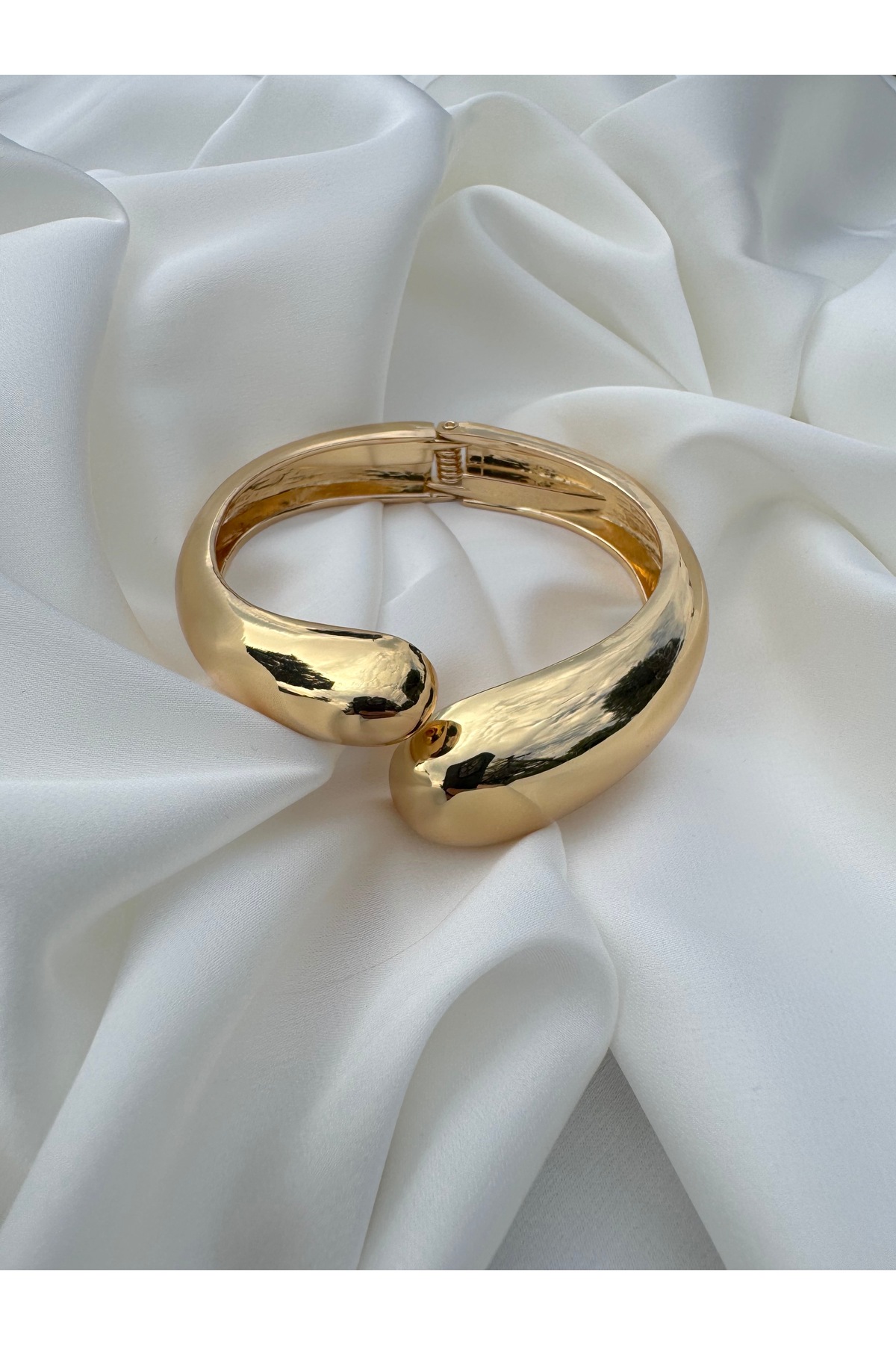 Buella Çelik Gold Çapraz Damla Kalın Kelepçe - Fiyatı, Yorumları