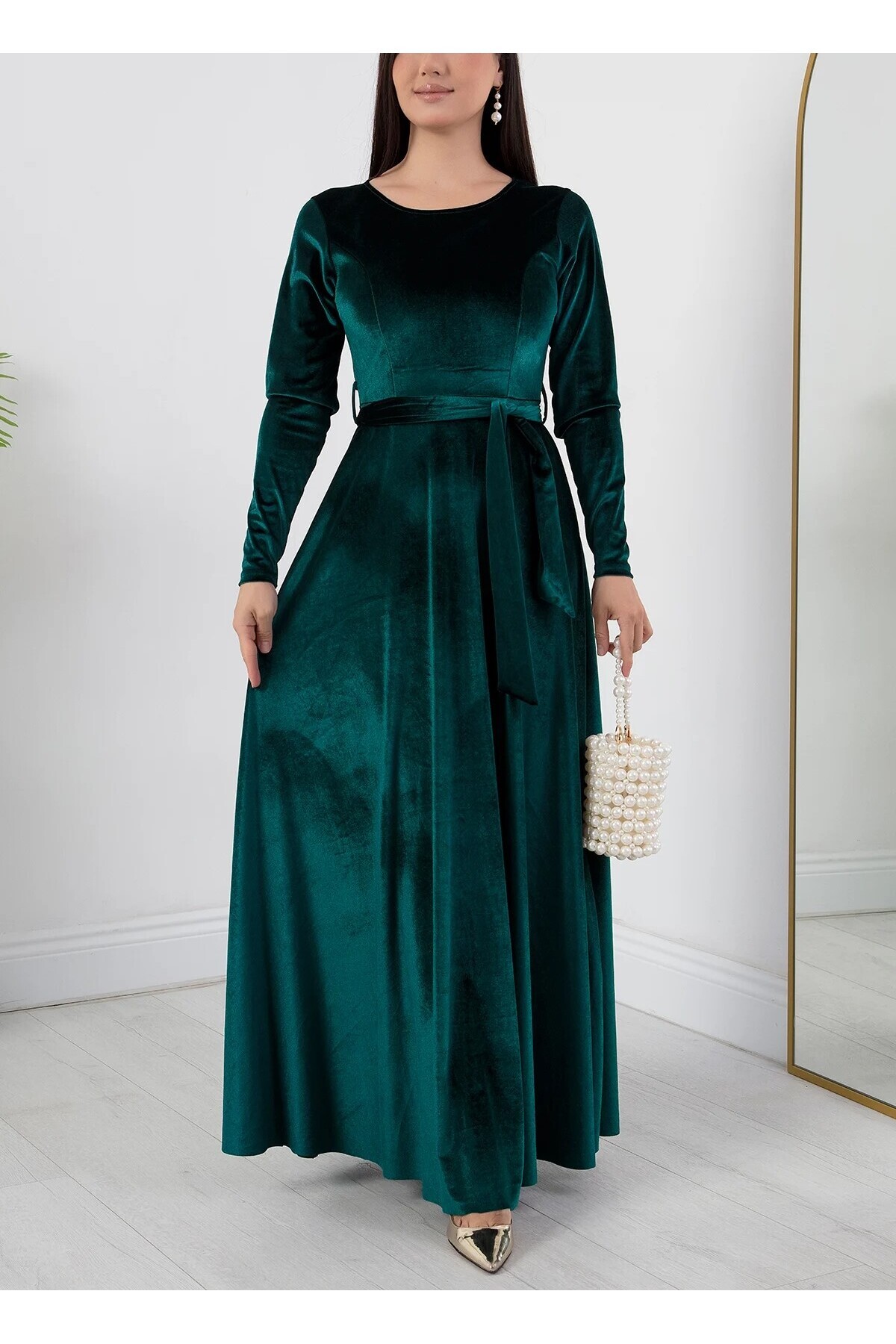 Phoenix Women Crew Neck Belted Long Sleeve Velvet Dress - Trendyol