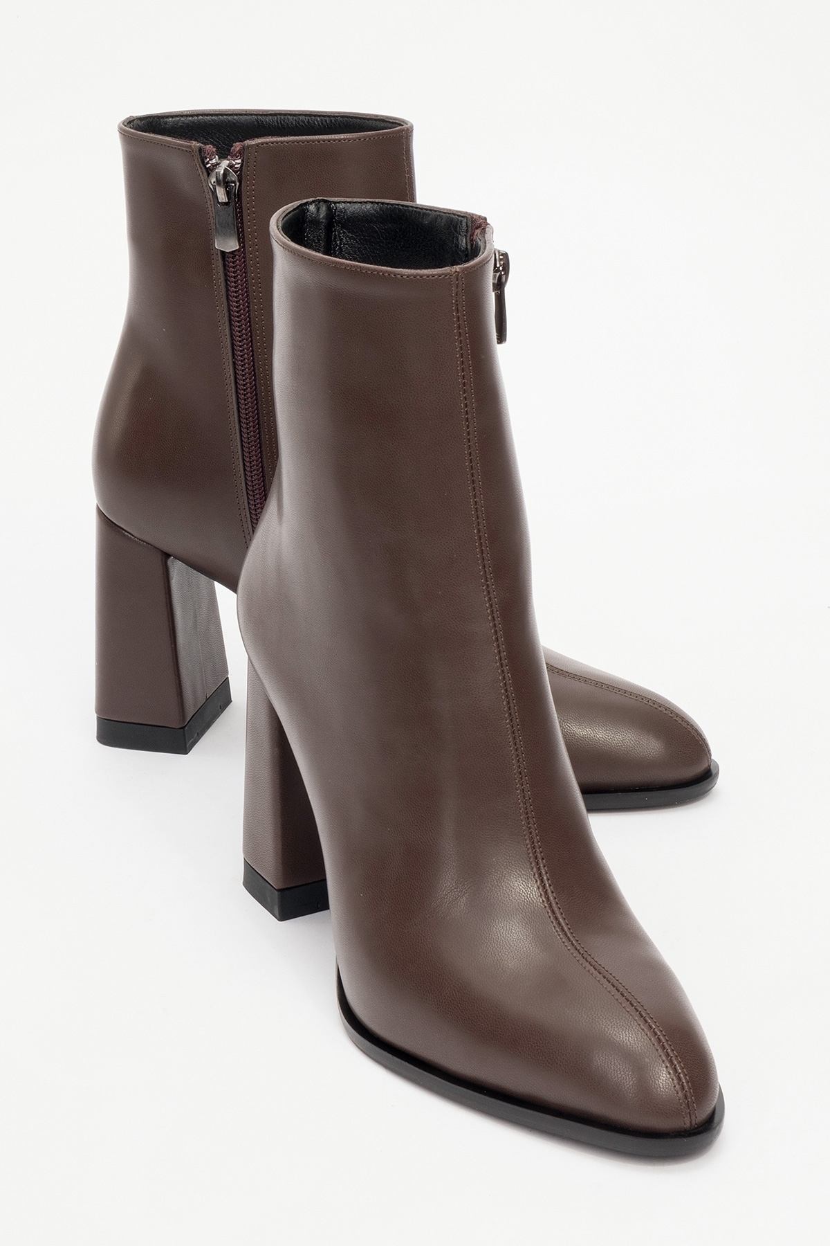 luvishoes JEWEL barna bőrű női sarkú csizma - Trendyol