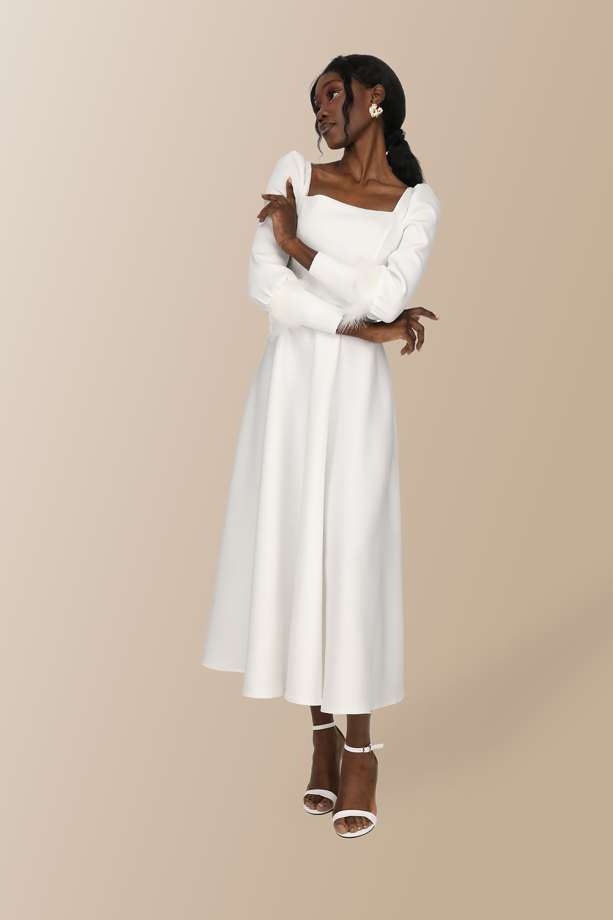 Elif Naz Moda Evi beyaz kare yaka kloş etekli elbise - Fiyatı, Yorumları