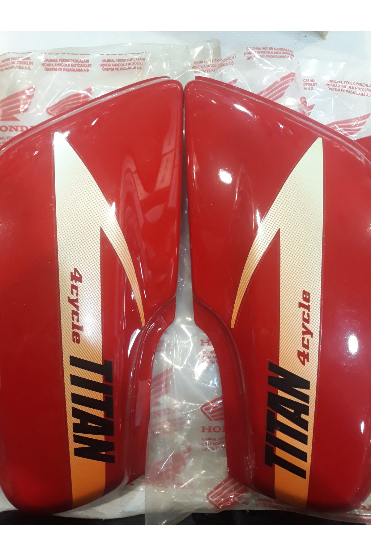İtimat Honda titan 125 yan kapak tk kirmizi orj.fabrika Fiyatı ...