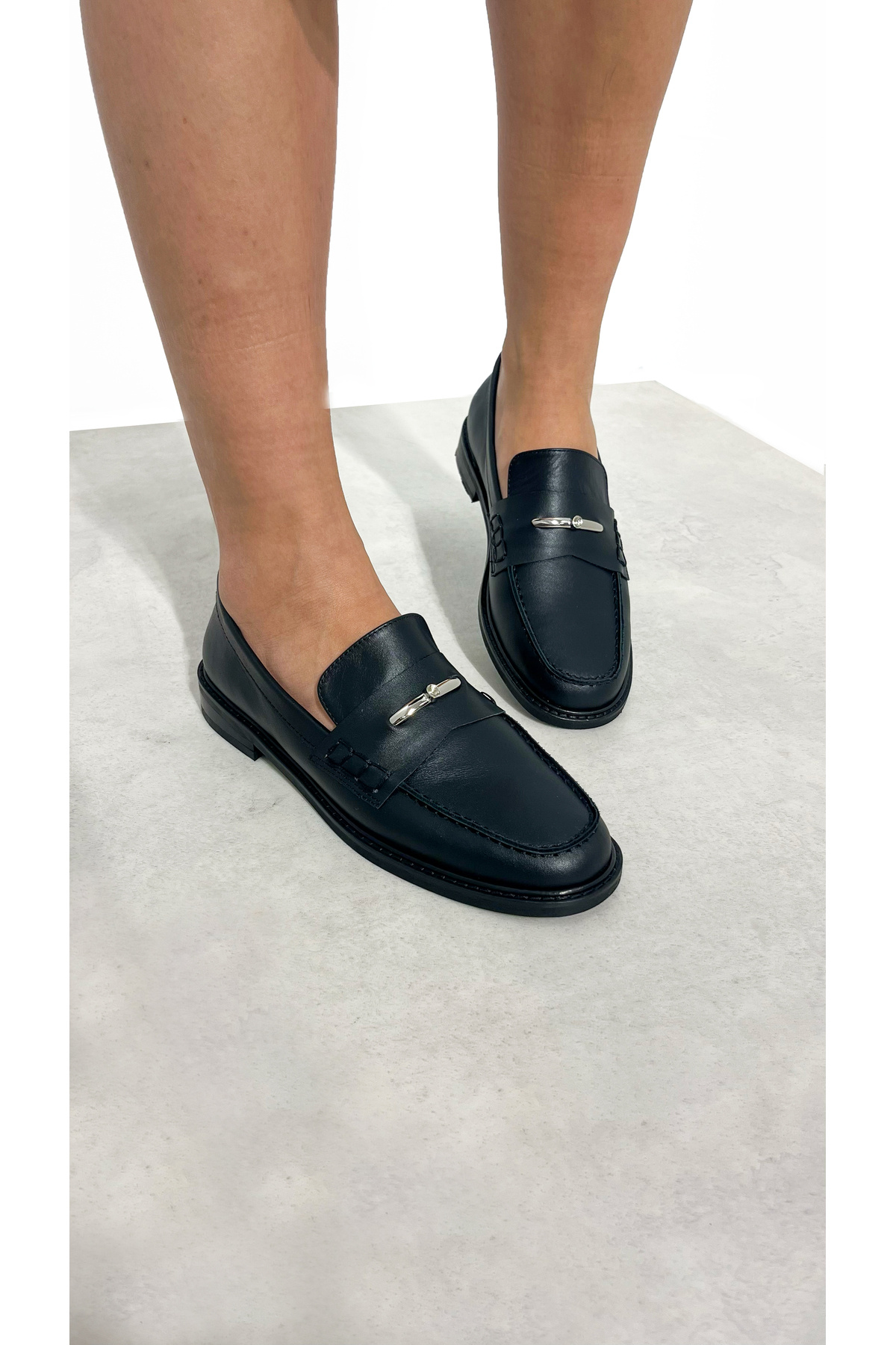 SİBA SHOES Delos Hakiki Deri Toka Detaylı Siyah Kadın Loafer - Fiyatı ...