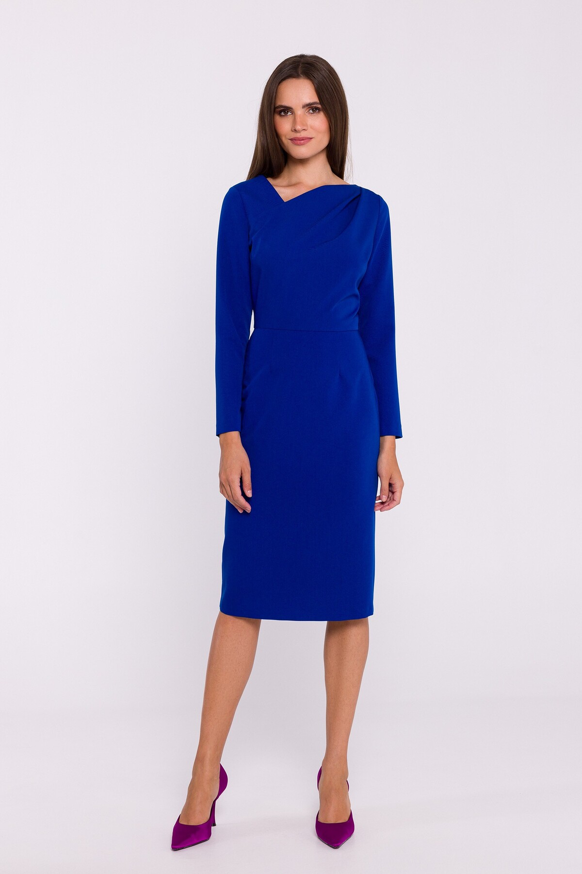 Stylove Pencil dress with an asymmetrical neckline- Trendyol