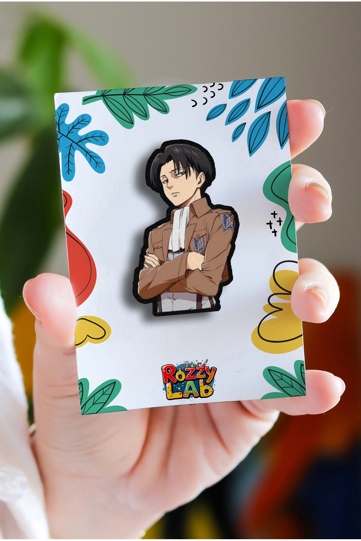 Rozzy Lab Levi Ackerman - Anime Rozet - Ahşap - Pin - Broş - Yaka Çanta ...