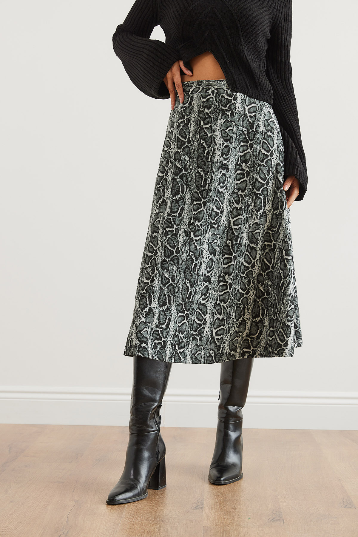 Olalook Fusta clopot cu textura din piele intoarsa cu talie elastica ...