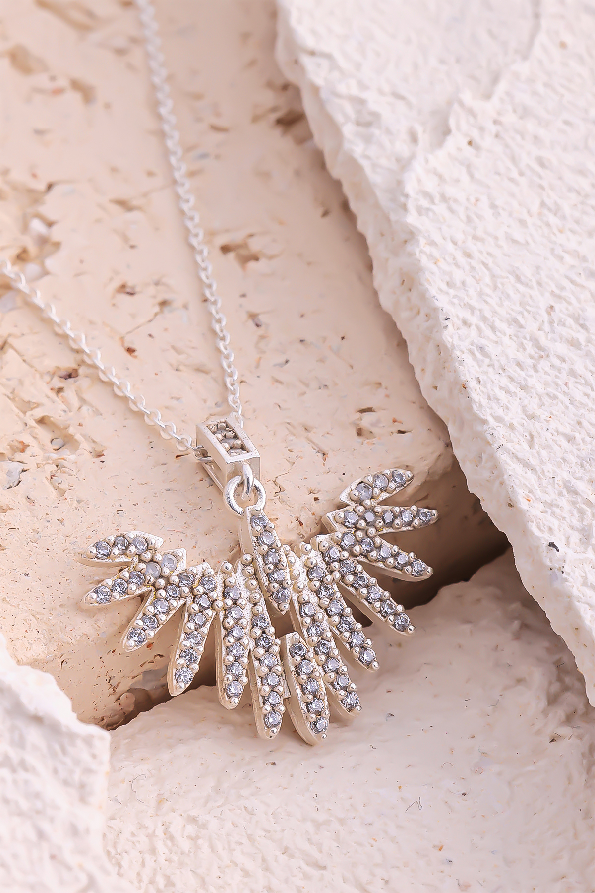 Lucente Jewellery Luxury Serisi Işıklı Hediye Kutulu Zümrüdü Anka Kuşu ...