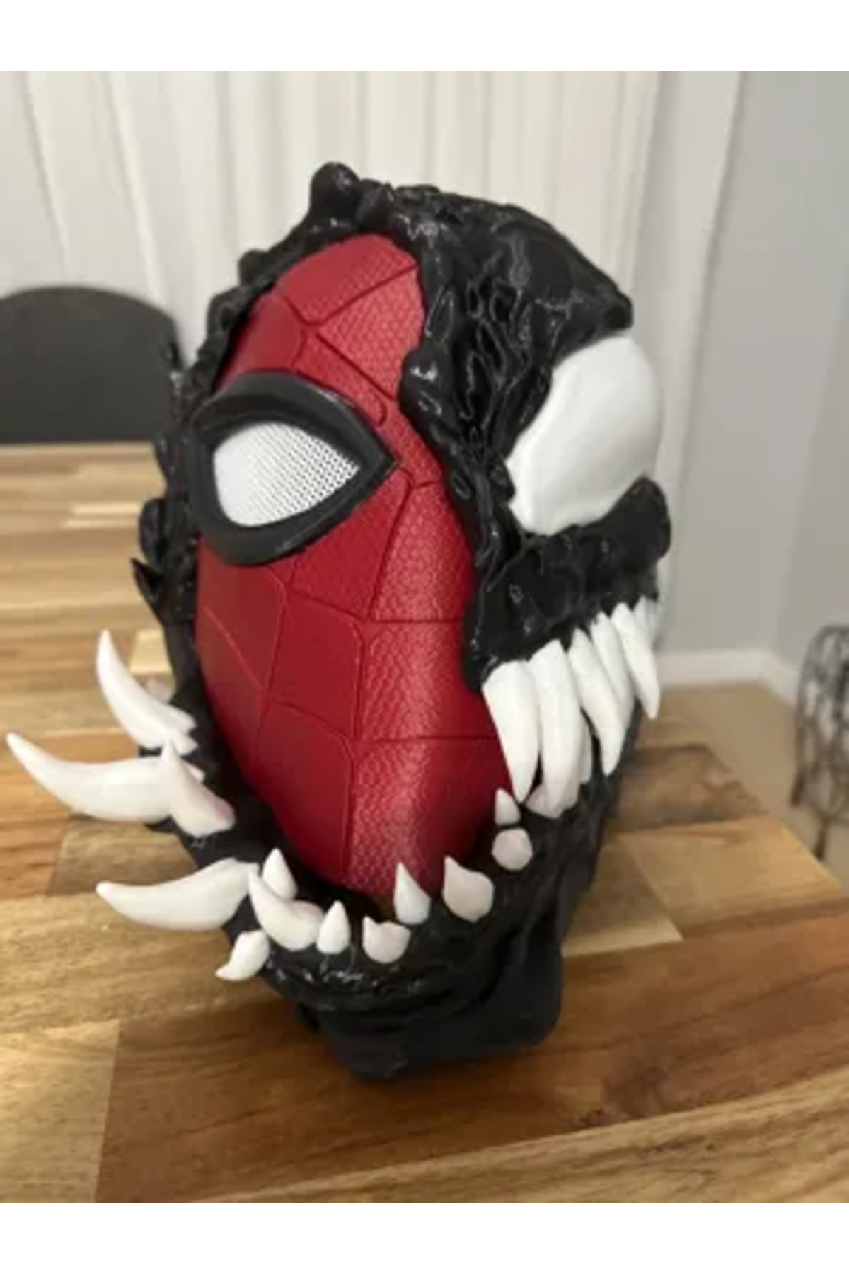 Internos Design Takılabilir 'Venomlaşan Spiderman' Maskesi - Fiyatı, Yorumları