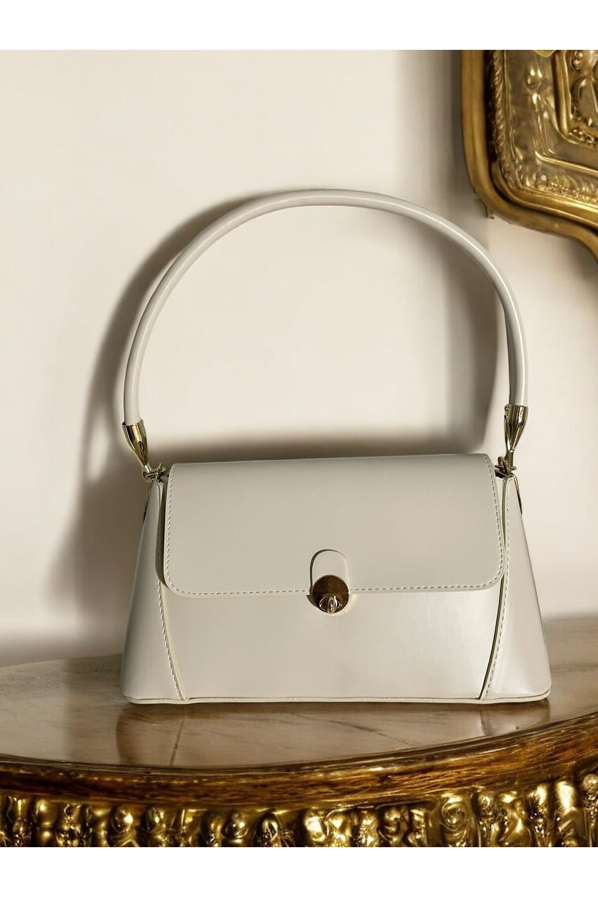 CAPRA Carmen Model Retro Krem Kadın Omuz Çantası - Fiyatı, Yorumları