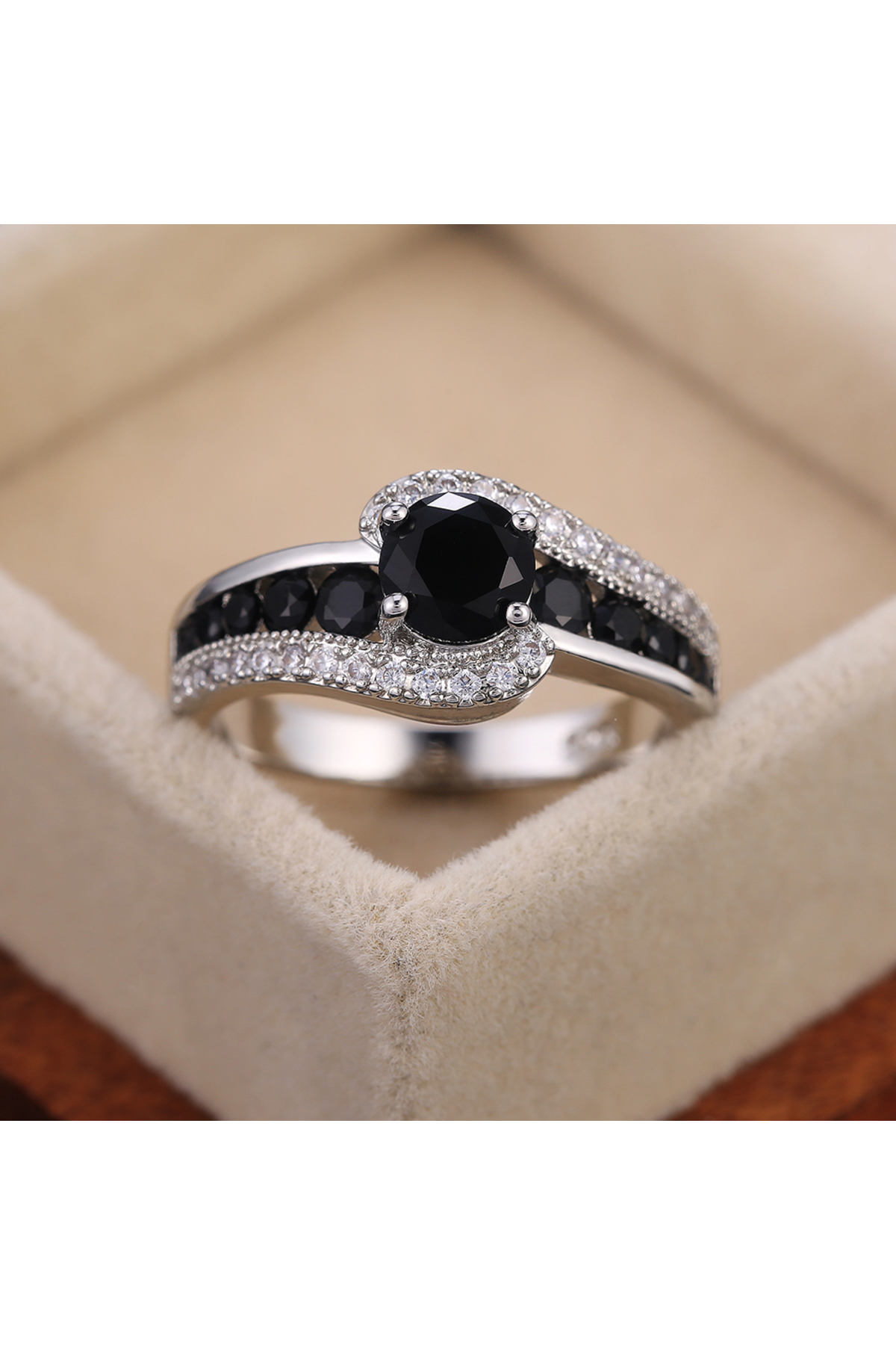 Choice 6 F360 Huitan Special-interest Black Stone Women Wedding Ring ...