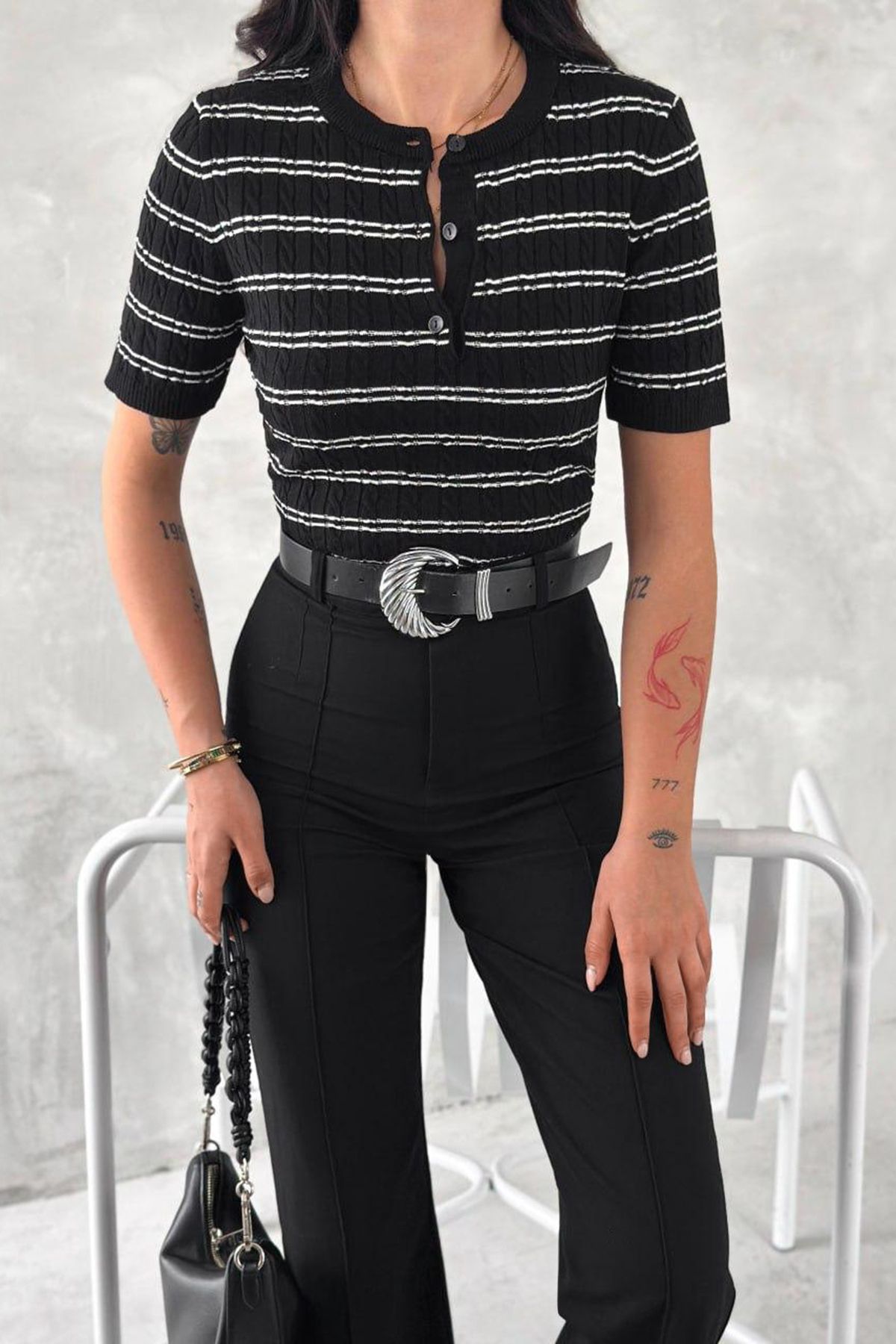 TRENDY Black Blouses with Best Prices - Trendyol - Page 13 TRENDY Black Blouses with Best Prices - Trendyol - Page 13