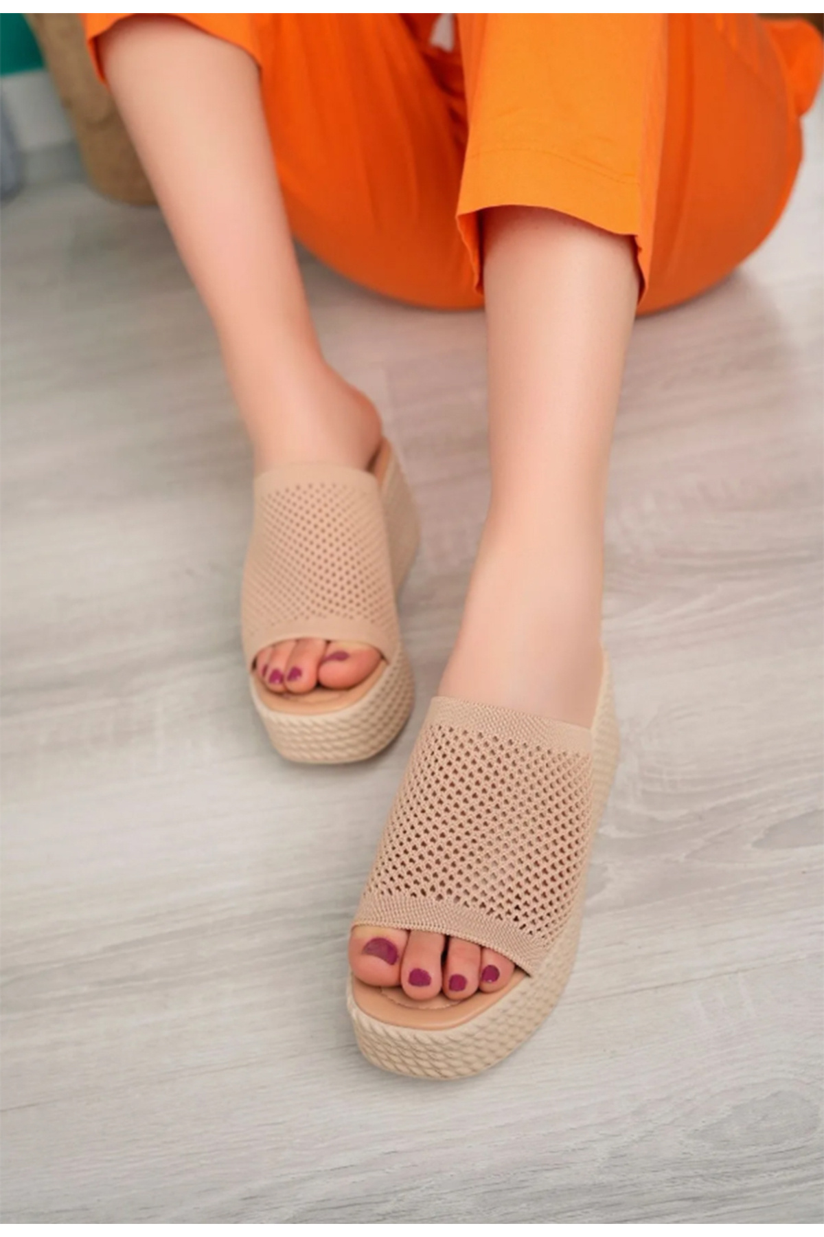 Mejit Günlük Triko Detaylı Dolgu Topuk Kadın Terlik - Fiyatı, Yorumları