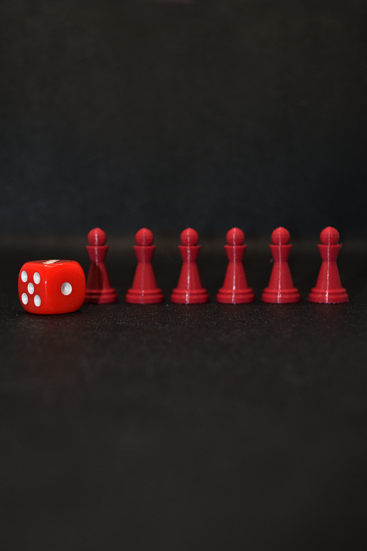 DiceLand 3D Baskı Kırmızı Piyon Pawn ve Zar Seti 6 Piyon + 1 Adet 16mm ...