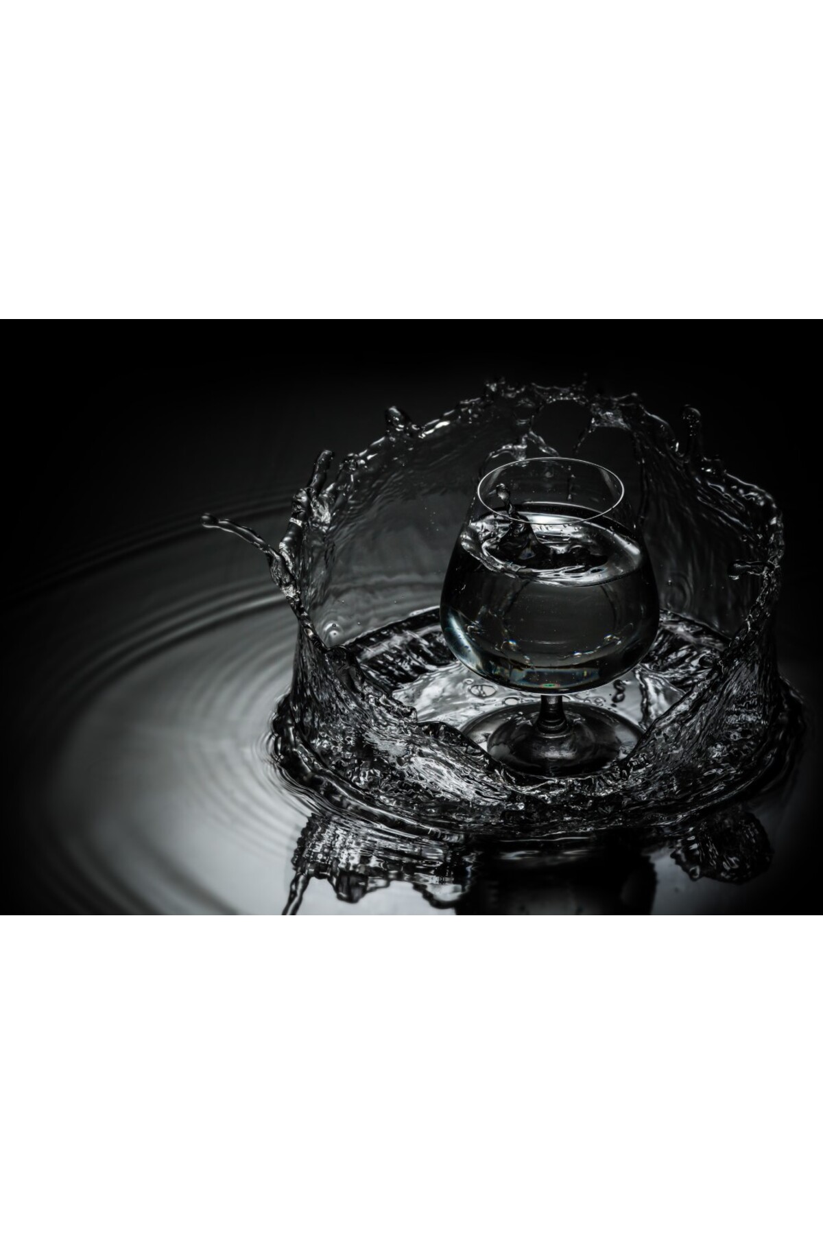 media Self-adhesive photo wallpaper Composition51 Glass splash in water ...