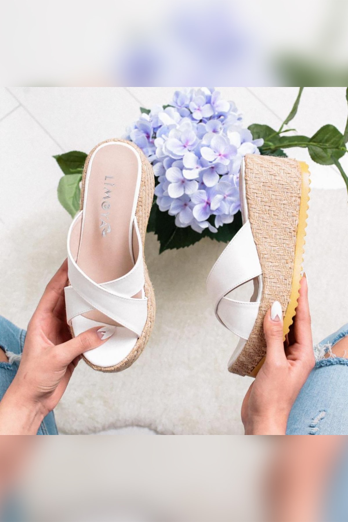 Limoya Juliana Beyaz Dolgu Topuklu Hasır Tabanlı Çapraz Terlik Limoya Juliana Beyaz Dolgu Topuklu Hasır Tabanlı Çapraz Terlik