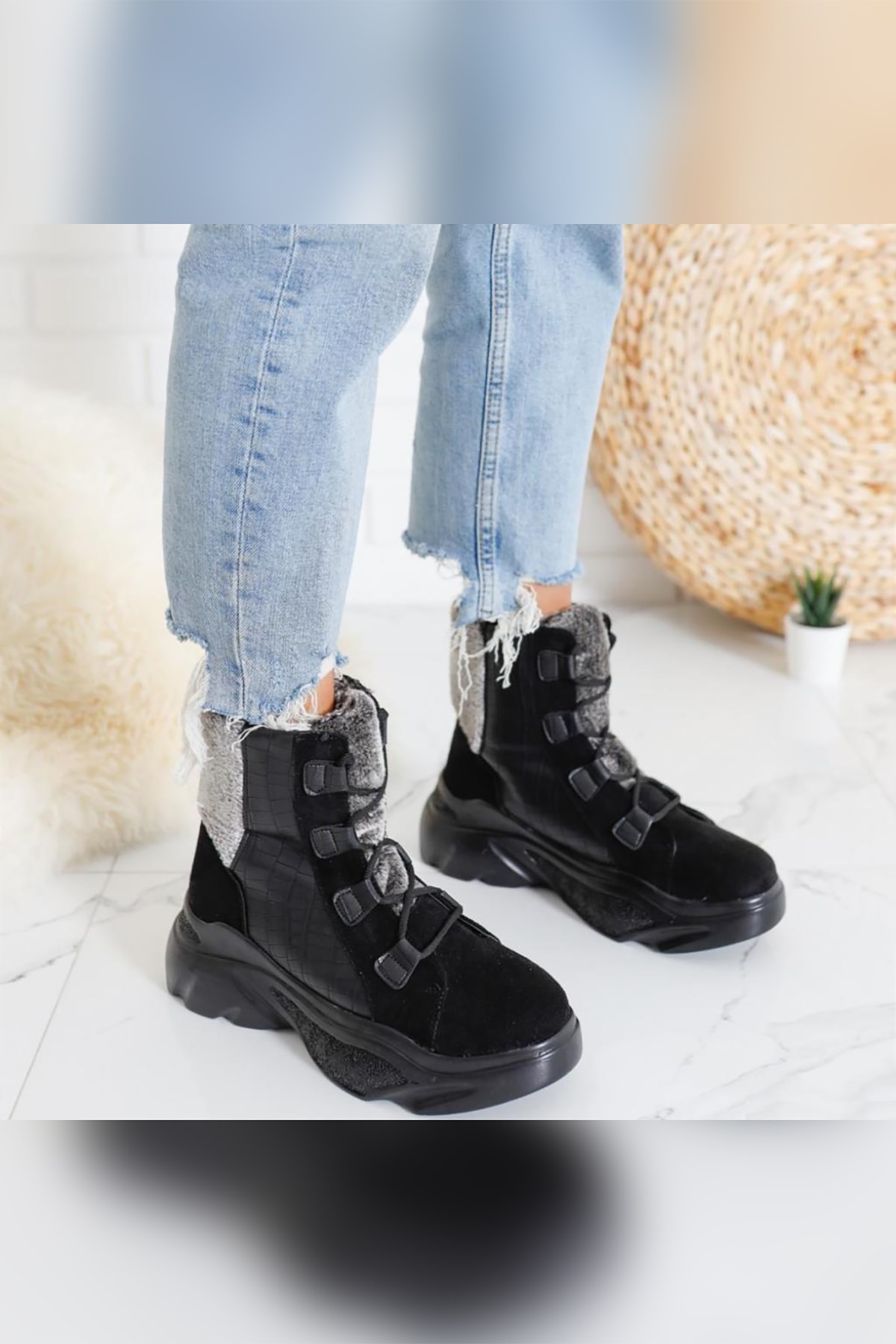 Limoya Alexa Siyah Krokodil Ve Kürk Detaylı Spor Bot Limoya Alexa Siyah Krokodil Ve Kürk Detaylı Spor Bot