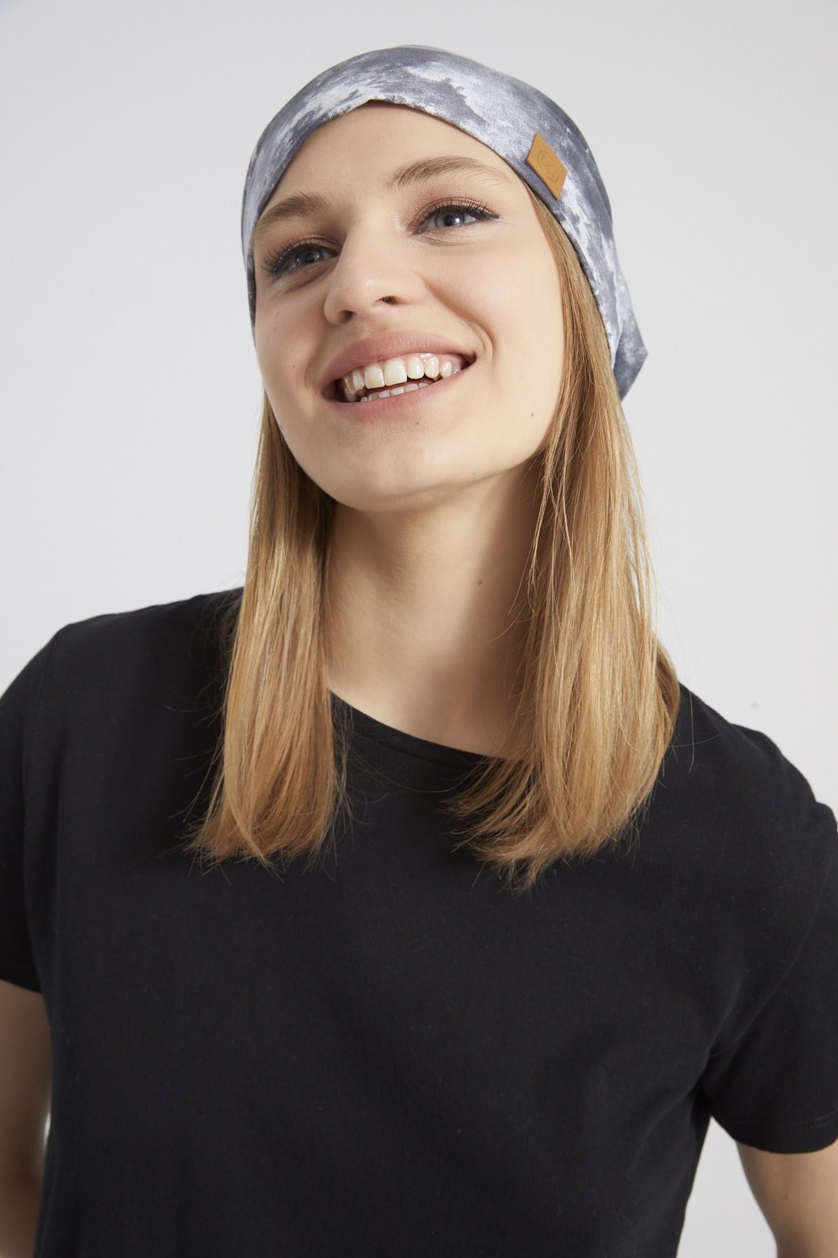 Butikgiz Kadın Batik,trend Ip Detaylı 4 Mevsim Şapka Bere Buff Ultra ...