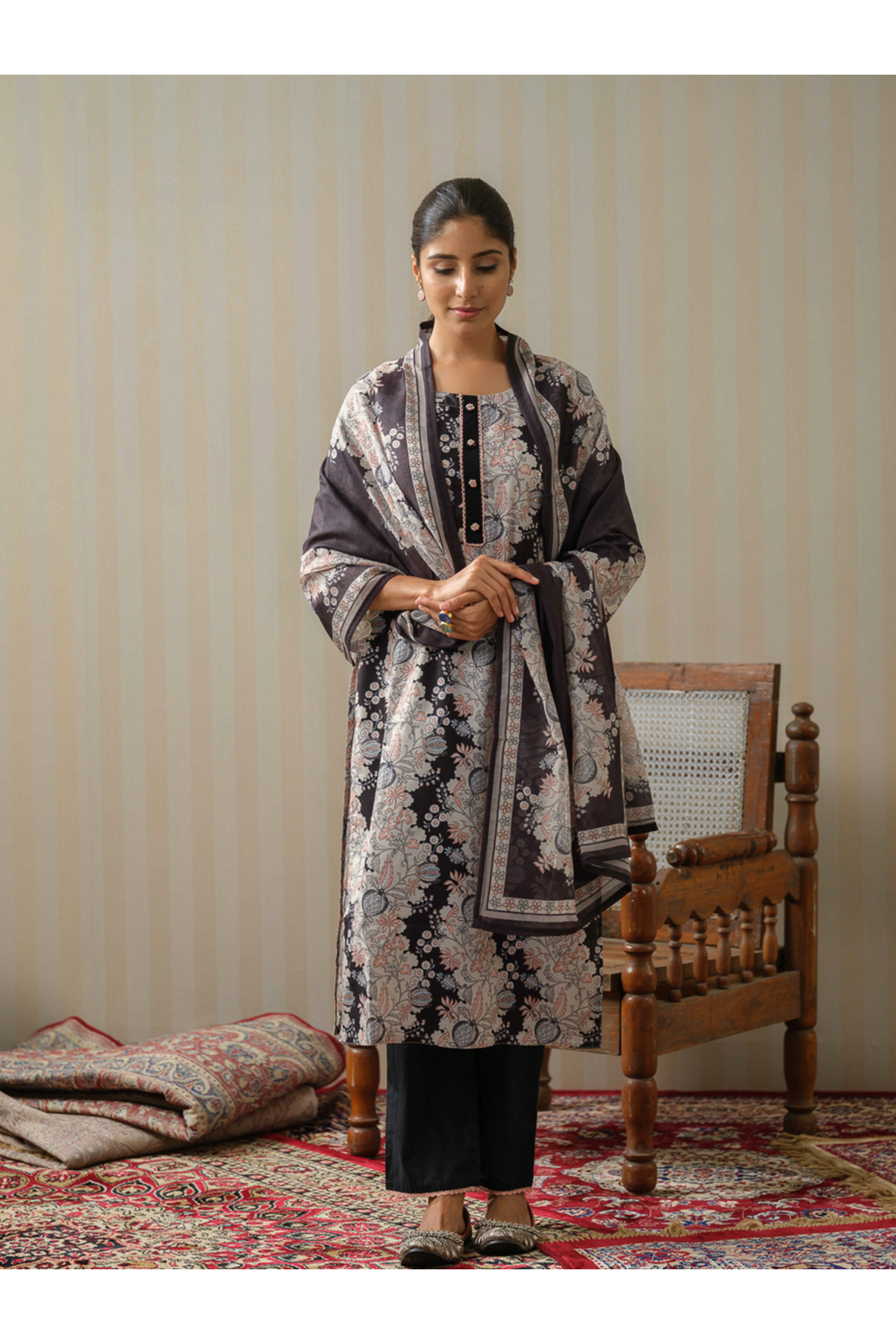 DW By Styli Floral Printed Lace Inserts Kurta with Palazzos and Dupatta ...