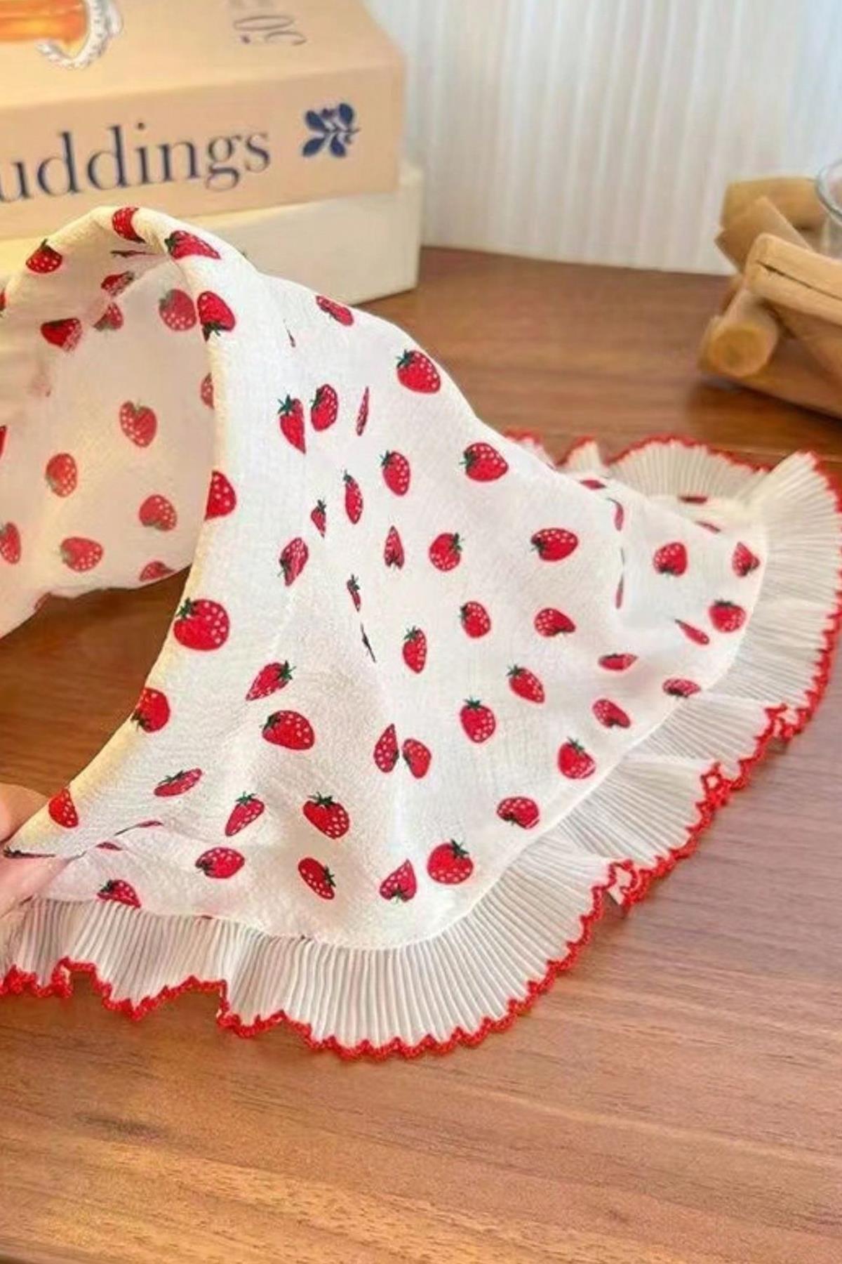 New Obsessions French Style Taçlı Üçgen Bandana - Fiyatı, Yorumları
