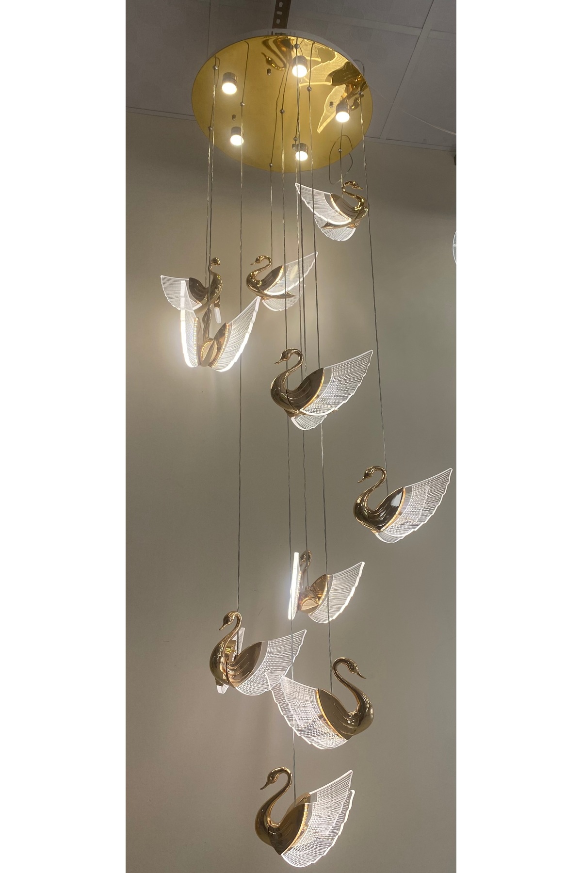 Home luxury-exclusive-modern-10-lu-sarkit-kugu-led-avize-swan-gold-sari ...