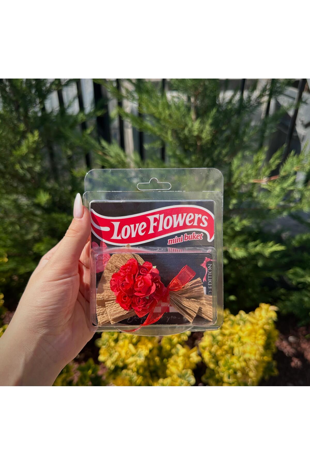 Merit Flower Mini Buket Kırmızı Kraft Çiçek, Koleksiyonluk Çiçek Buketi ...