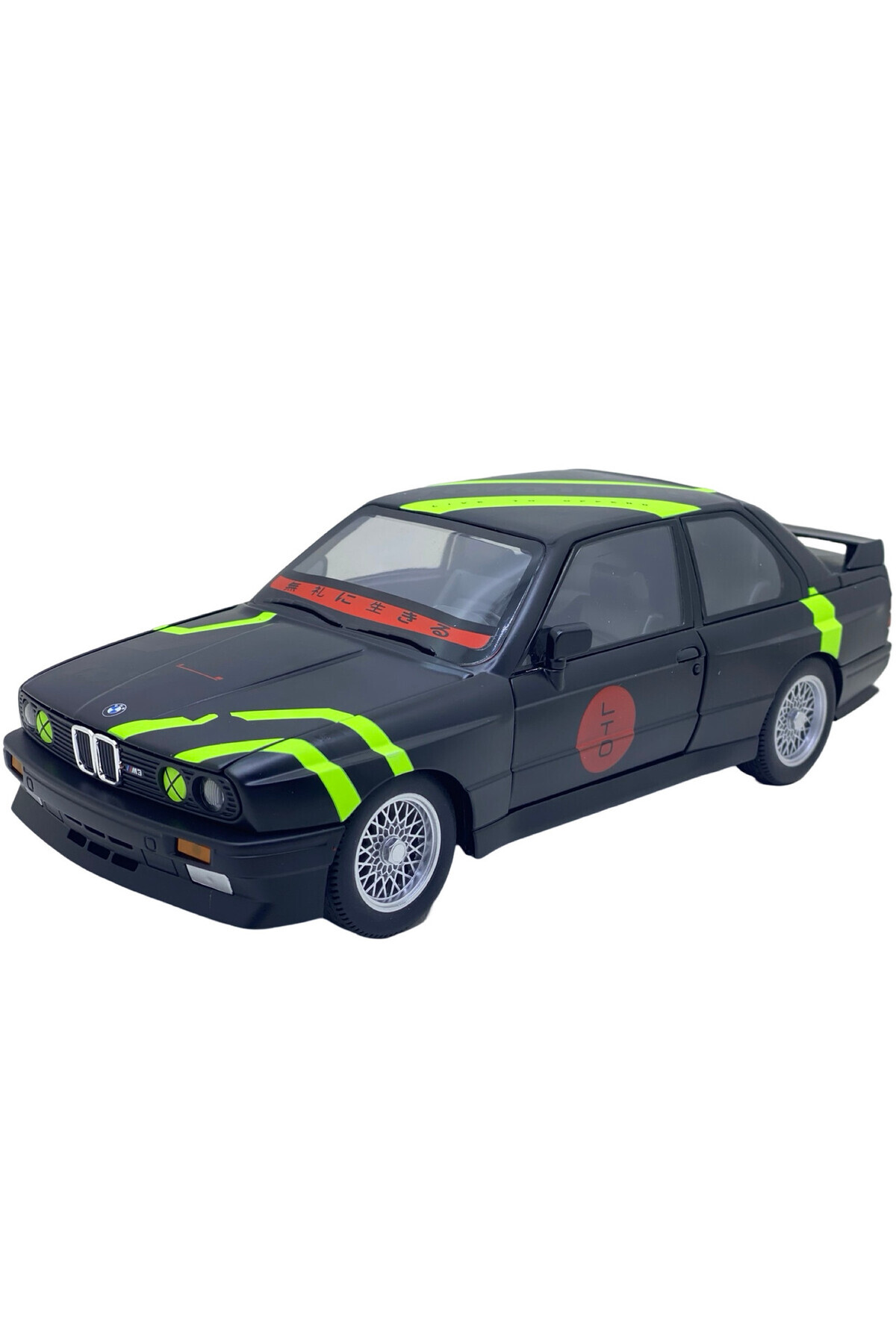 JPT Macheta BMW E30 M3 DTM negru ursulet 1:24 cu sunet, lumini, pornire ...