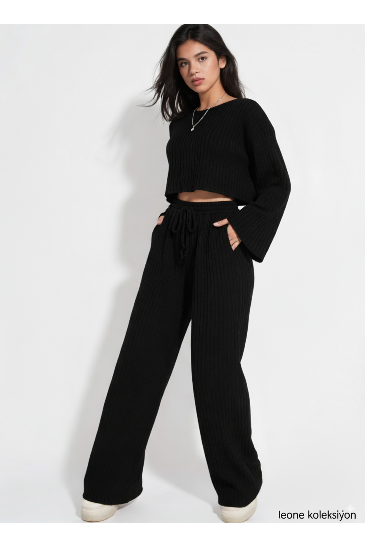 LEONE KOLEKSİYON Siyah Fitilli Örme Kumaş Crop Üst & Geniş Paça ...