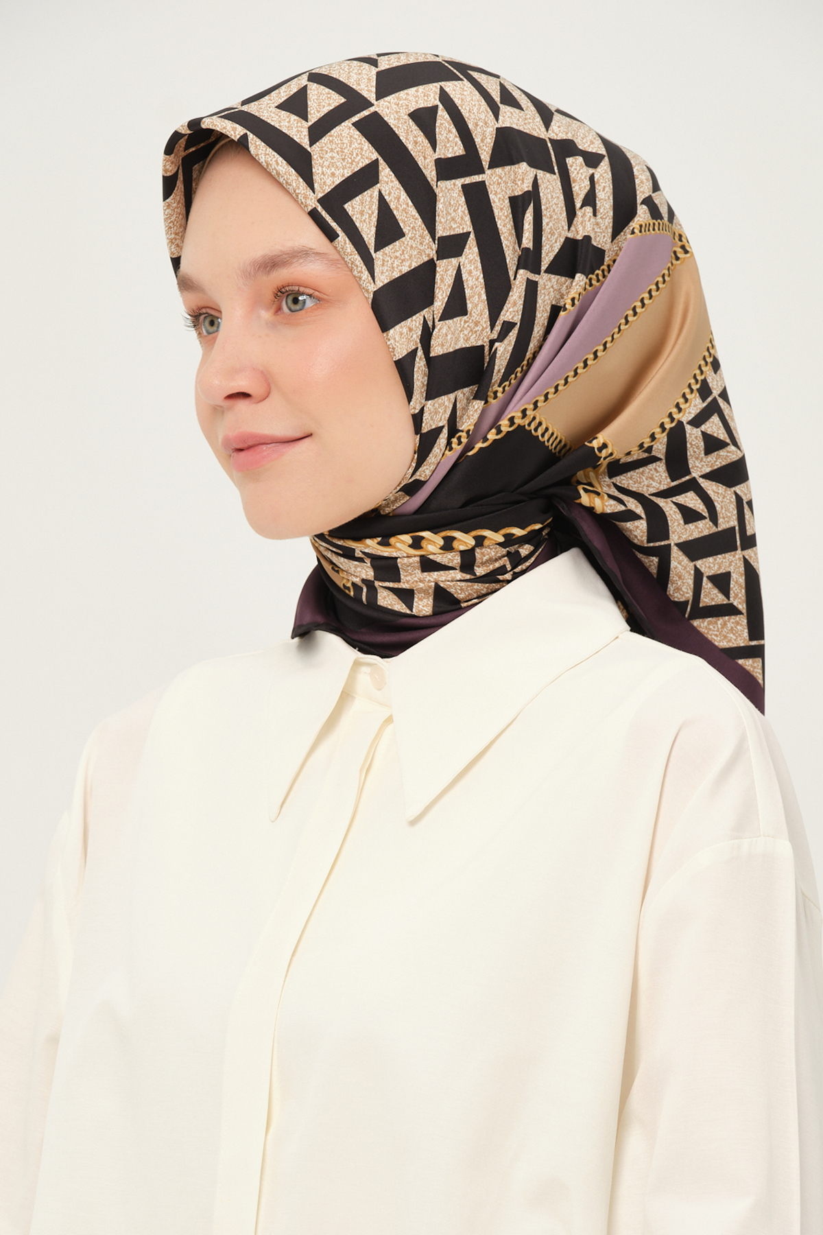 Madame Polo Baskılı Twil Eşarp Çok Renkli Kayma Yapmayan 90x90 cm ...