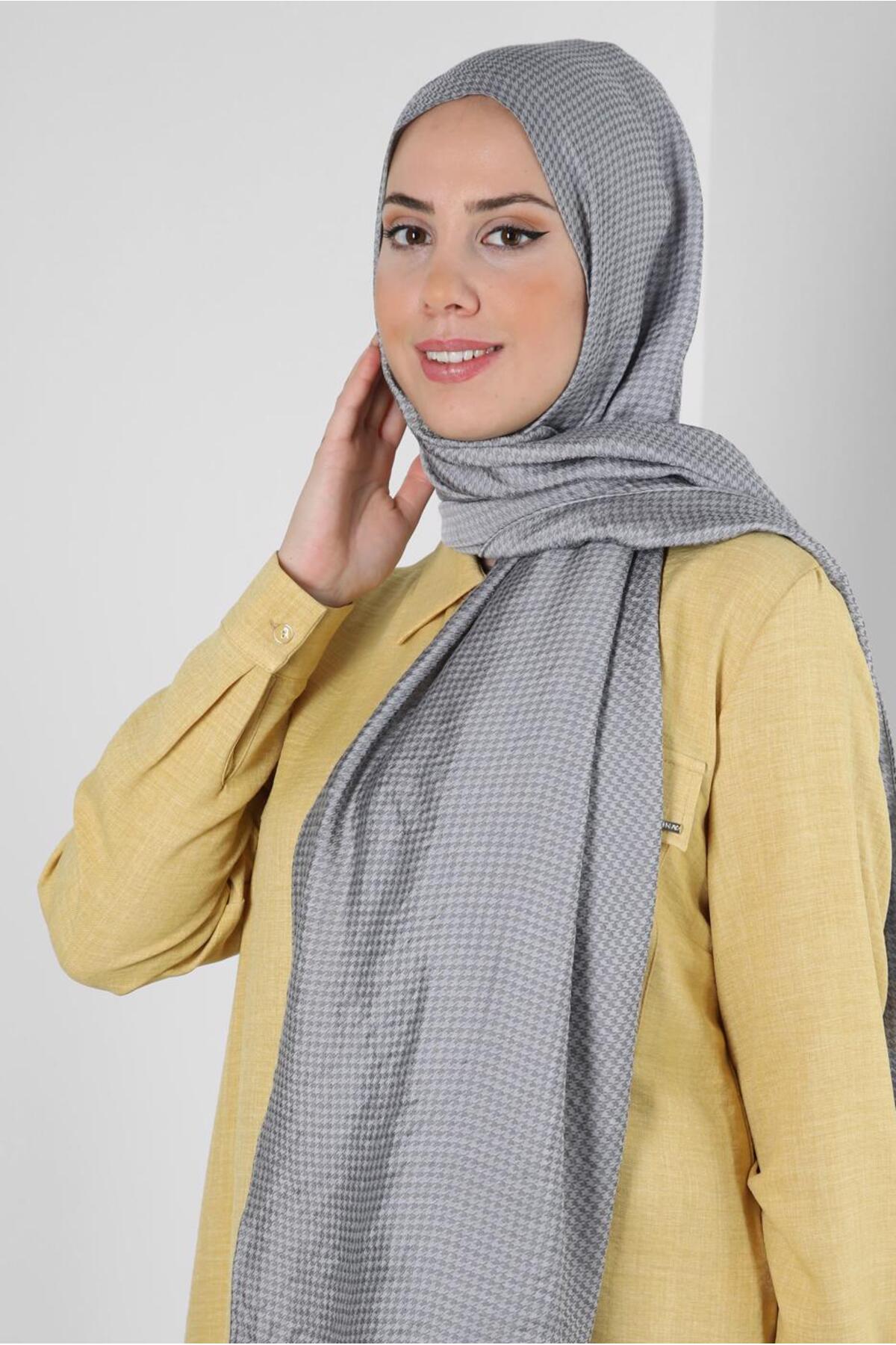Alvina شال فسكوزي بنمط سقاية ألفينا 8258- ترينديول