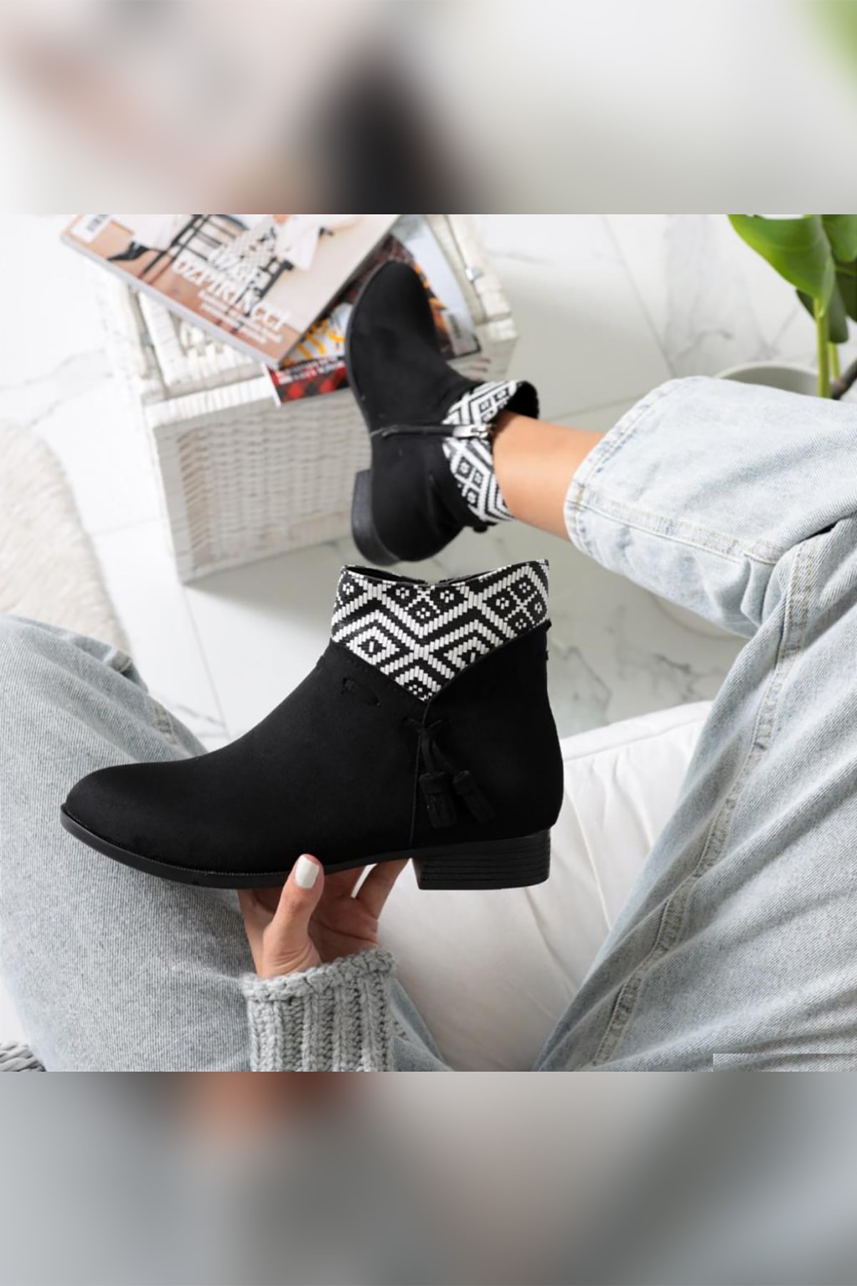 Limoya Beatriz Siyah Süet Püskül Detaylı Casual Bot Limoya Beatriz Siyah Süet Püskül Detaylı Casual Bot