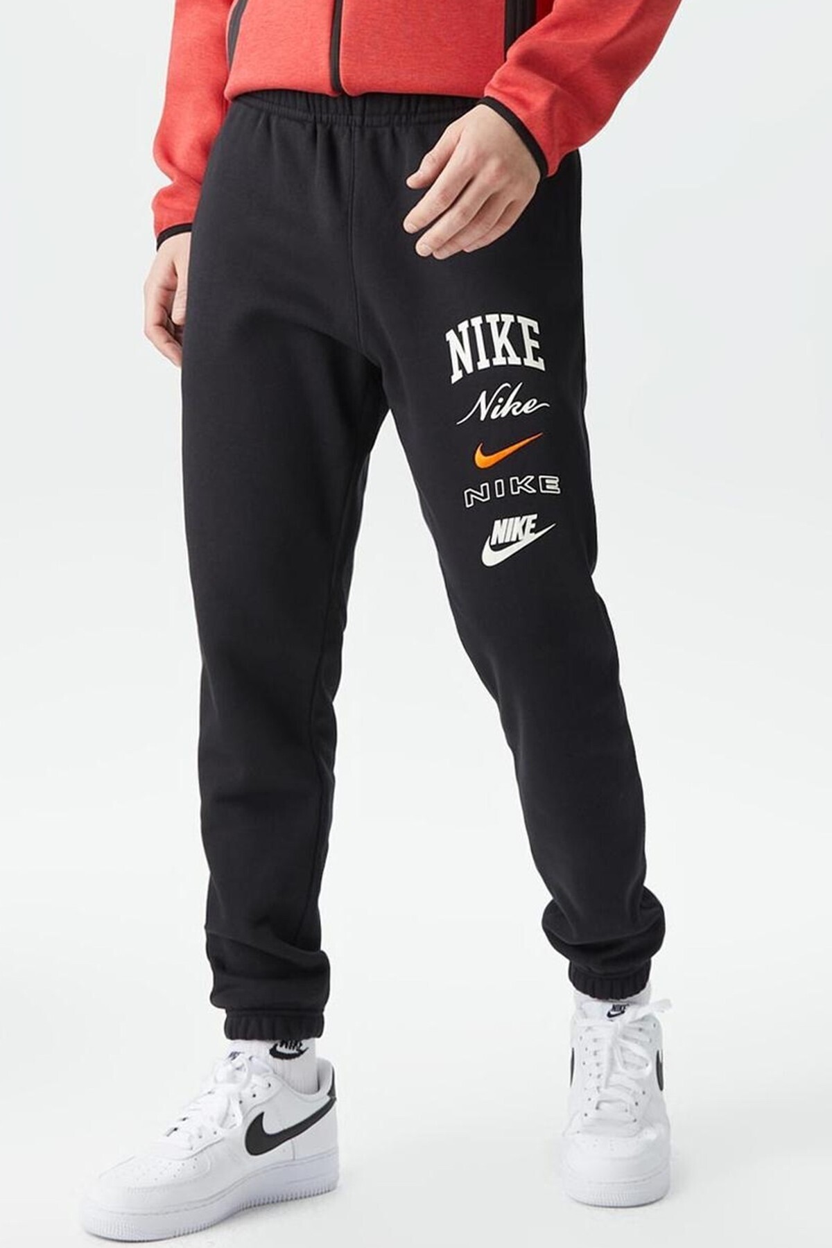 Nike Club Fleece Stack Graphics Cuffed Jogger Erkek Eşofman Altı Siyah ...
