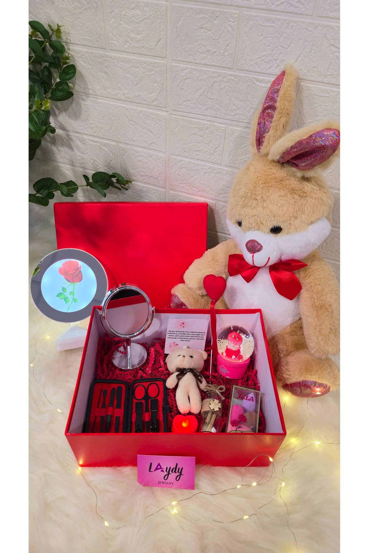 Laydy Collection Zarafet kutusu & Peluş tavşan & sihirli ayna ...