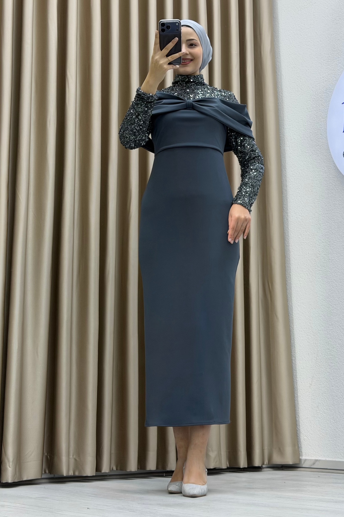 Matik Abiyem Drapeli Göğüs Detaylı, Payet İşlemeli Uzun Kollu Dik Yaka ...