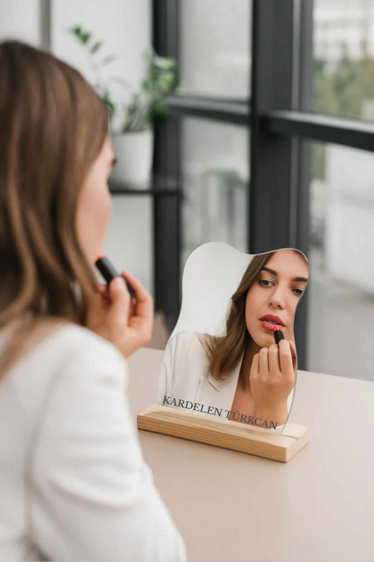 FLEXON 20x25 cm Kişiye Özel İsim Yazılabilen Ahşap Standlı Makyaj ...
