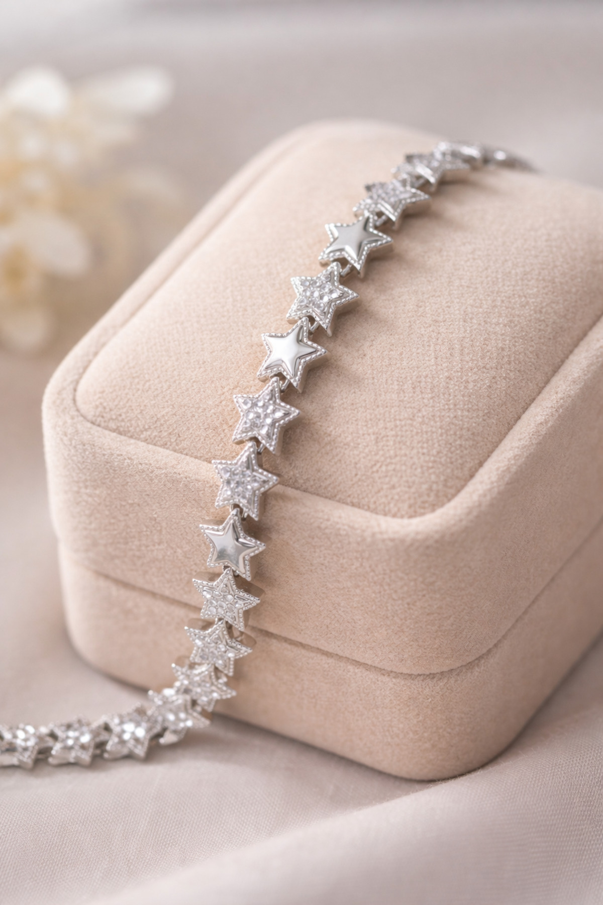 Lanuna Yıldız Detaylı Zirkon Taşlı Çelik Bileklik - Fiyatı, Yorumları