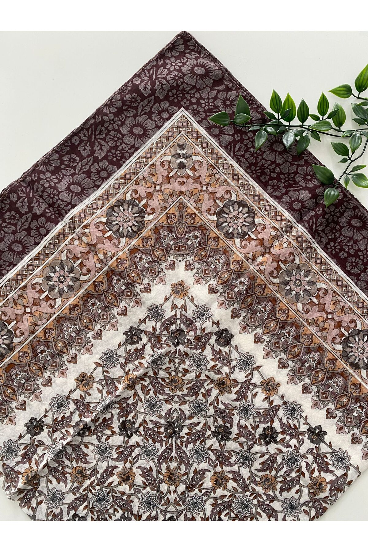 Zambak Vintage Desen Büyük Ebatlı Pamuk Eşarp - Fiyatı, Yorumları