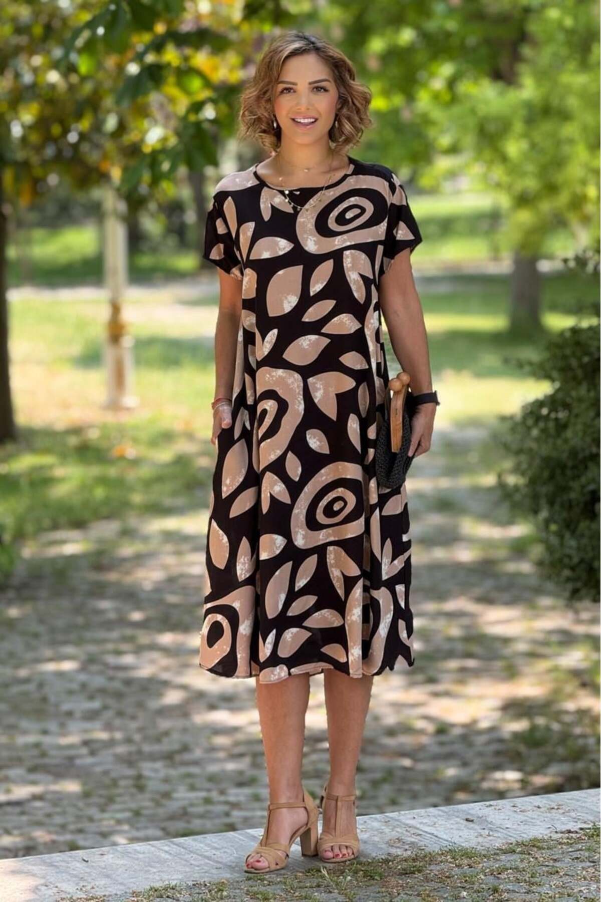 Nevin Kaya Moda Черно-кафява рокля с шарка на моаре- Trendyol