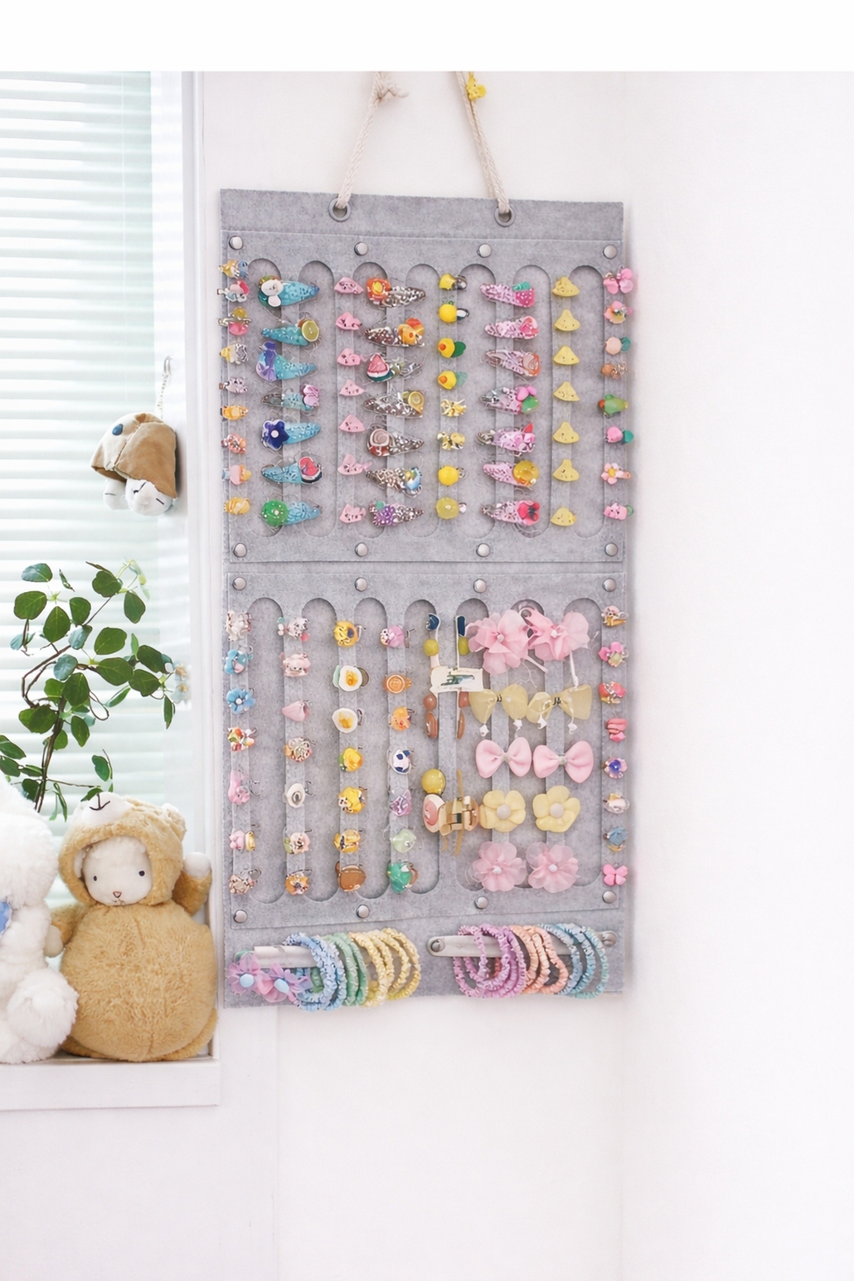 GlassySKY 2-Tier Stylish Felt Hair Accessory Organizer Bag -Wall Mount ...