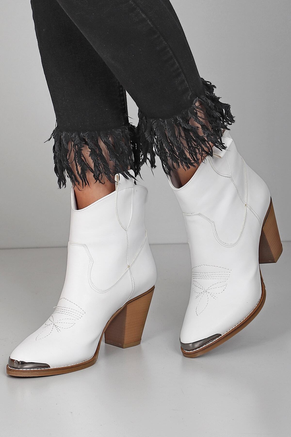 G.Ö.N Kadın Beyaz Bot 32504 G.Ö.N Kadın Beyaz Bot 32504