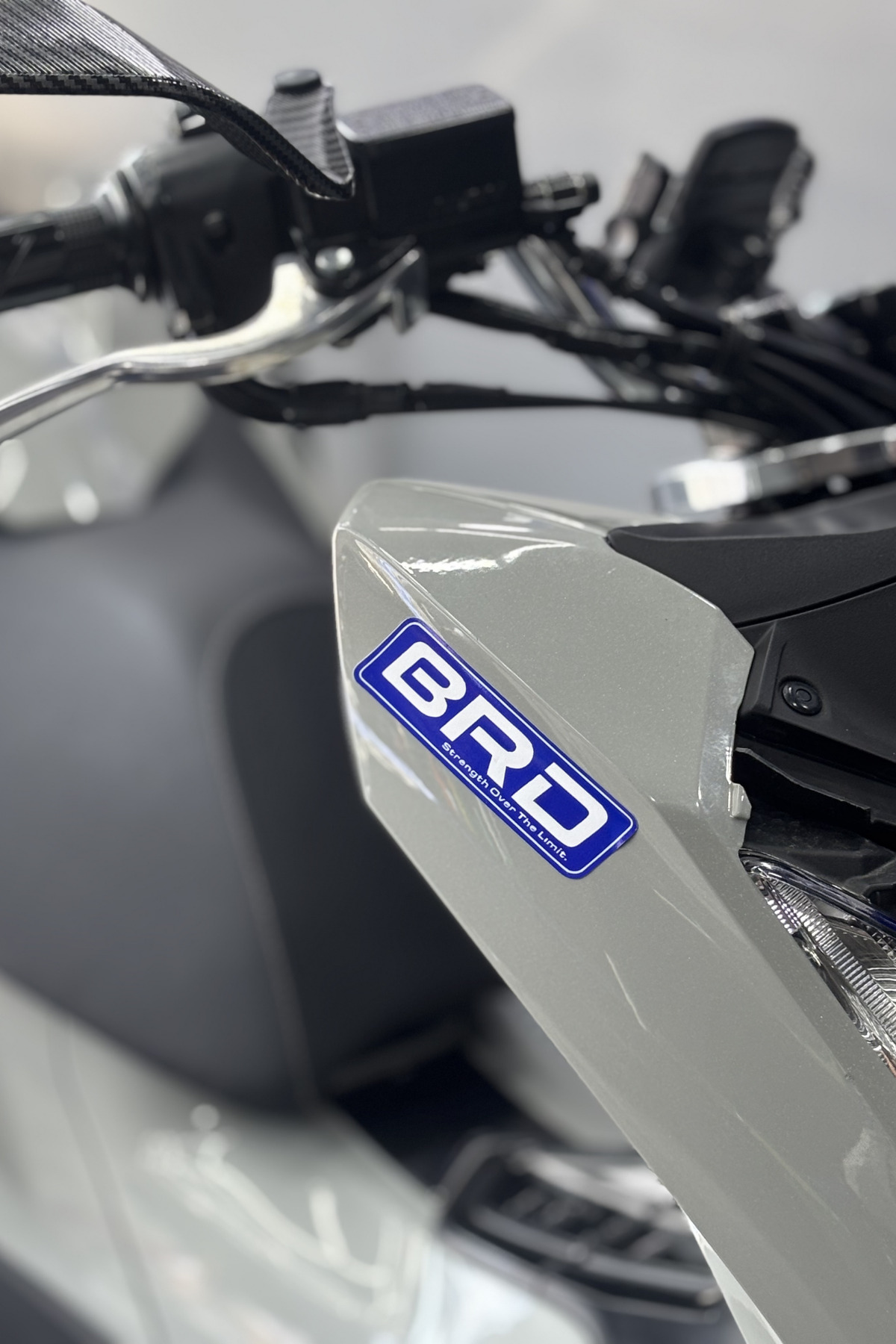 Banxtre Honda PCX için BRD Mavi Beyaz Sponsor Sticker Etiket (1 Adet ...