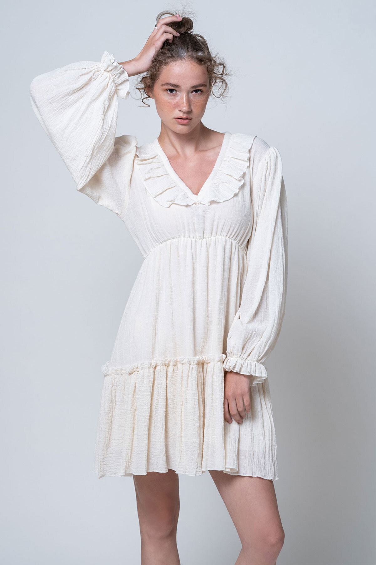 Dut Project Kadın Bej Gila Şile Bezi V Yaka Balon Kol Volanlı Mini ...