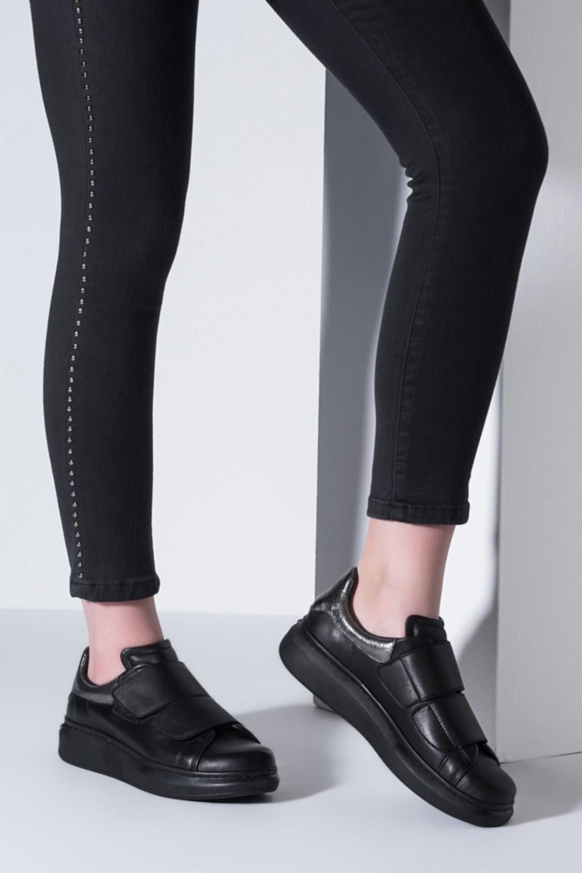 Deripabuc Hakiki Deri SİYAH Kadın Deri Sneaker