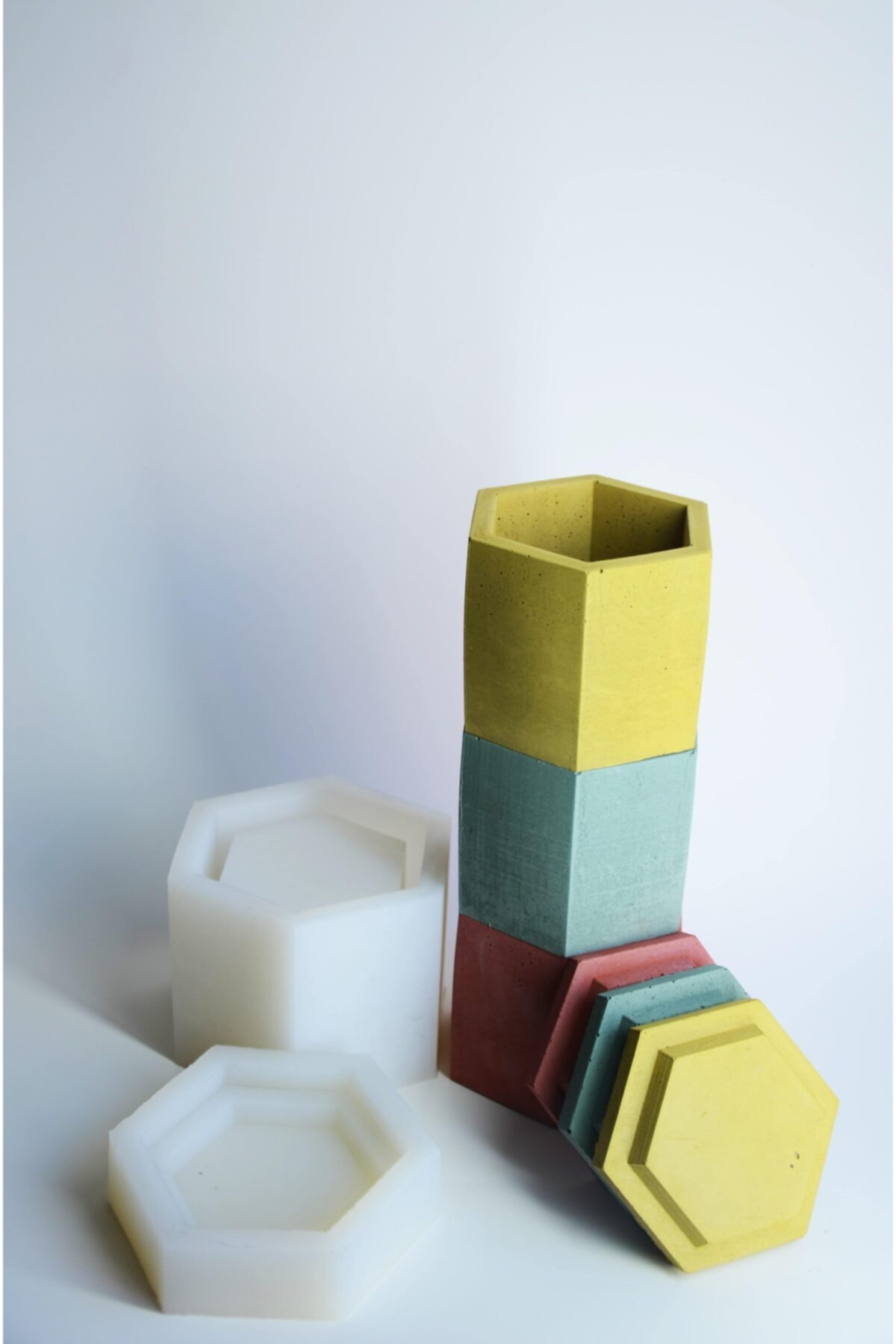 REALİTY YAPI Kapaklı Altıgen Saksı Silikon Kalıbı Fiyatı, Yorumları - Trendyol