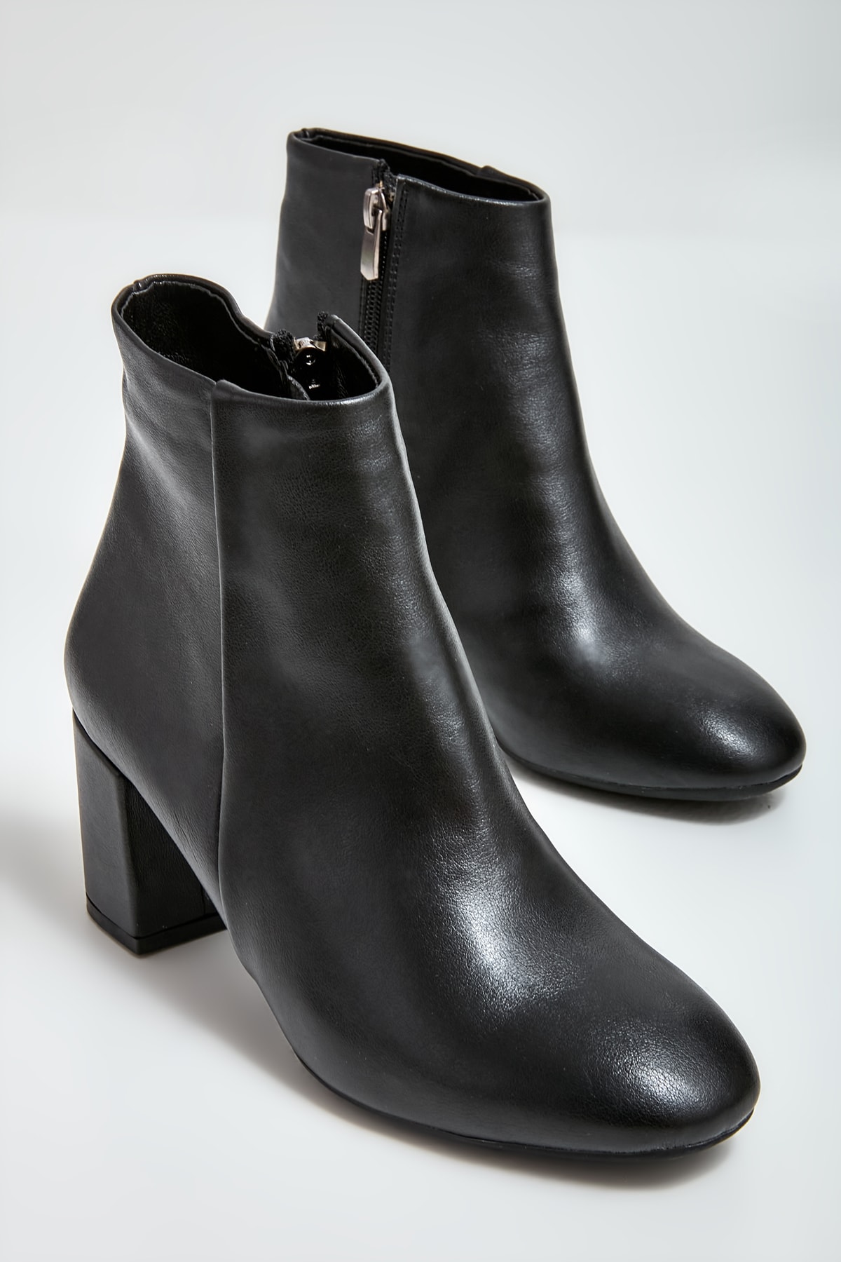 Bambi Siyah Kadın Bot & Bootie