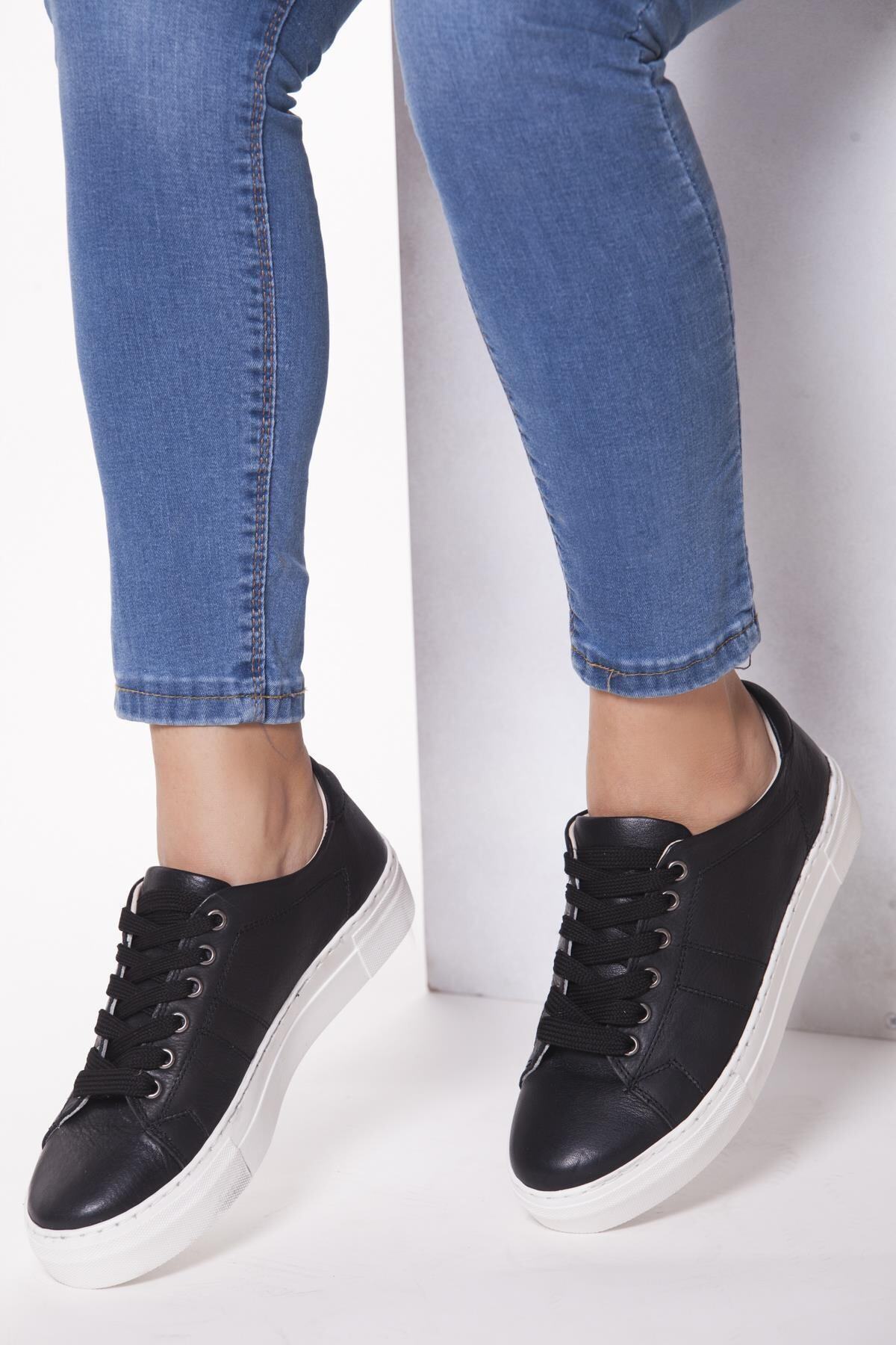 Deripabuc Hakiki Deri SİYAH Kadın Deri Sneaker