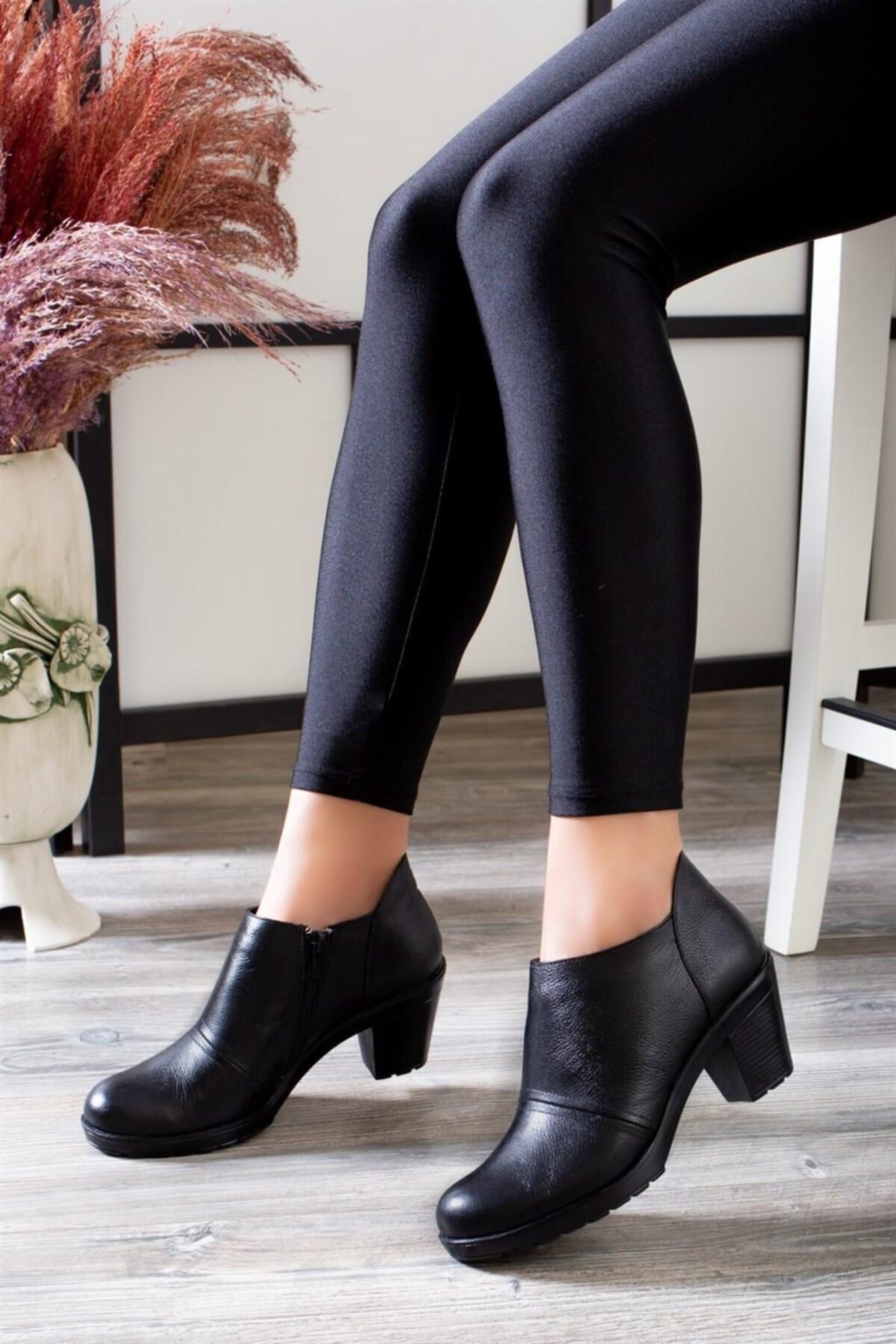 Deripabuc Hakiki Deri SİYAH Kadın Deri Bot
