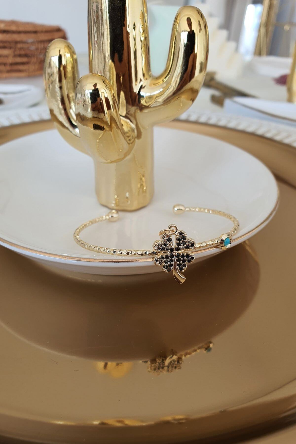 Trendy Butik Siyah Zirkon Taşlı Damla Taş Sallantılı Altı Açık Yonca ...