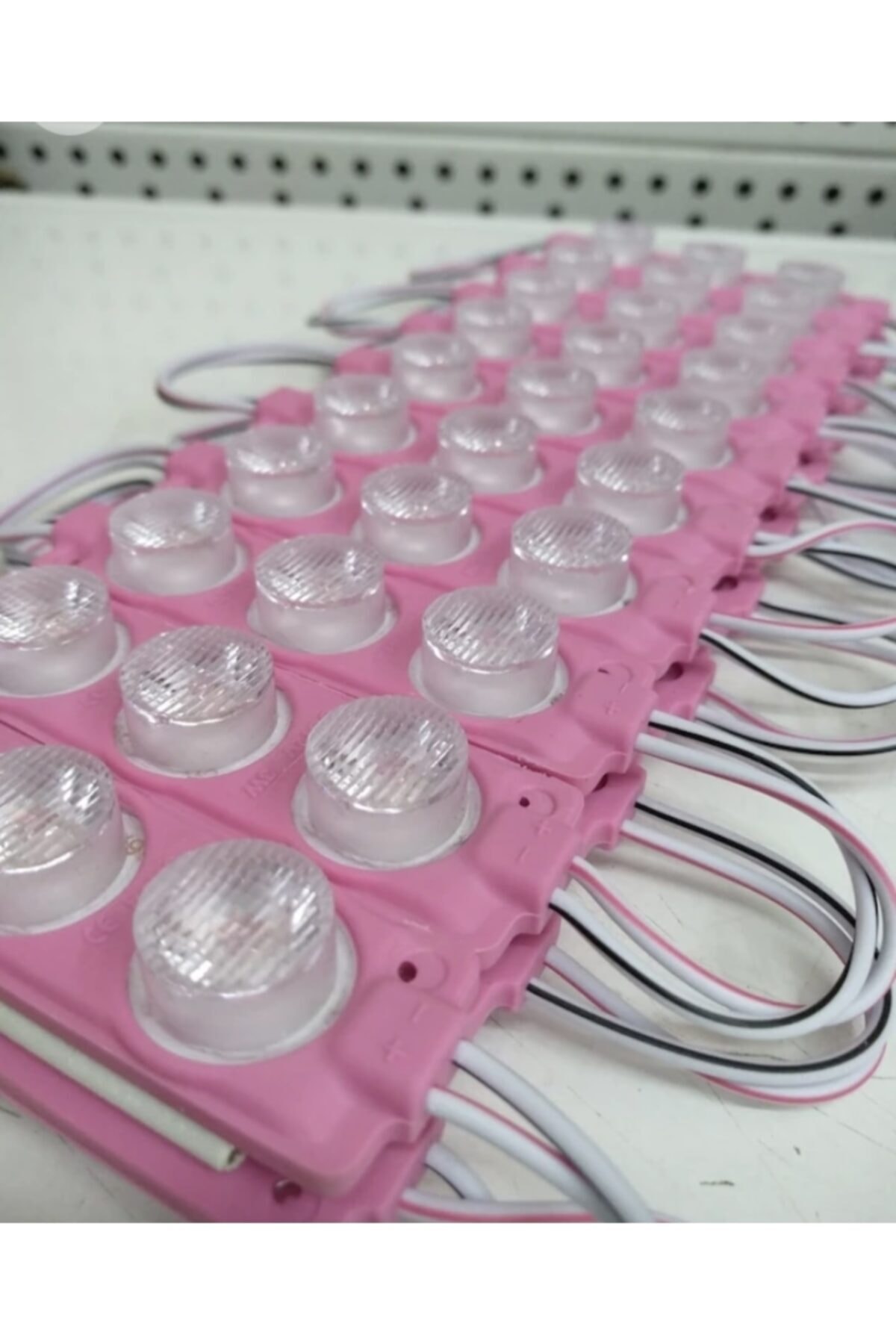 Hazar Led 12 Volt 3’lü Lensli 3 Watt 3030 Reklamcı Modül Pembe (10 ADET) Fiyatı, Yorumları ...
